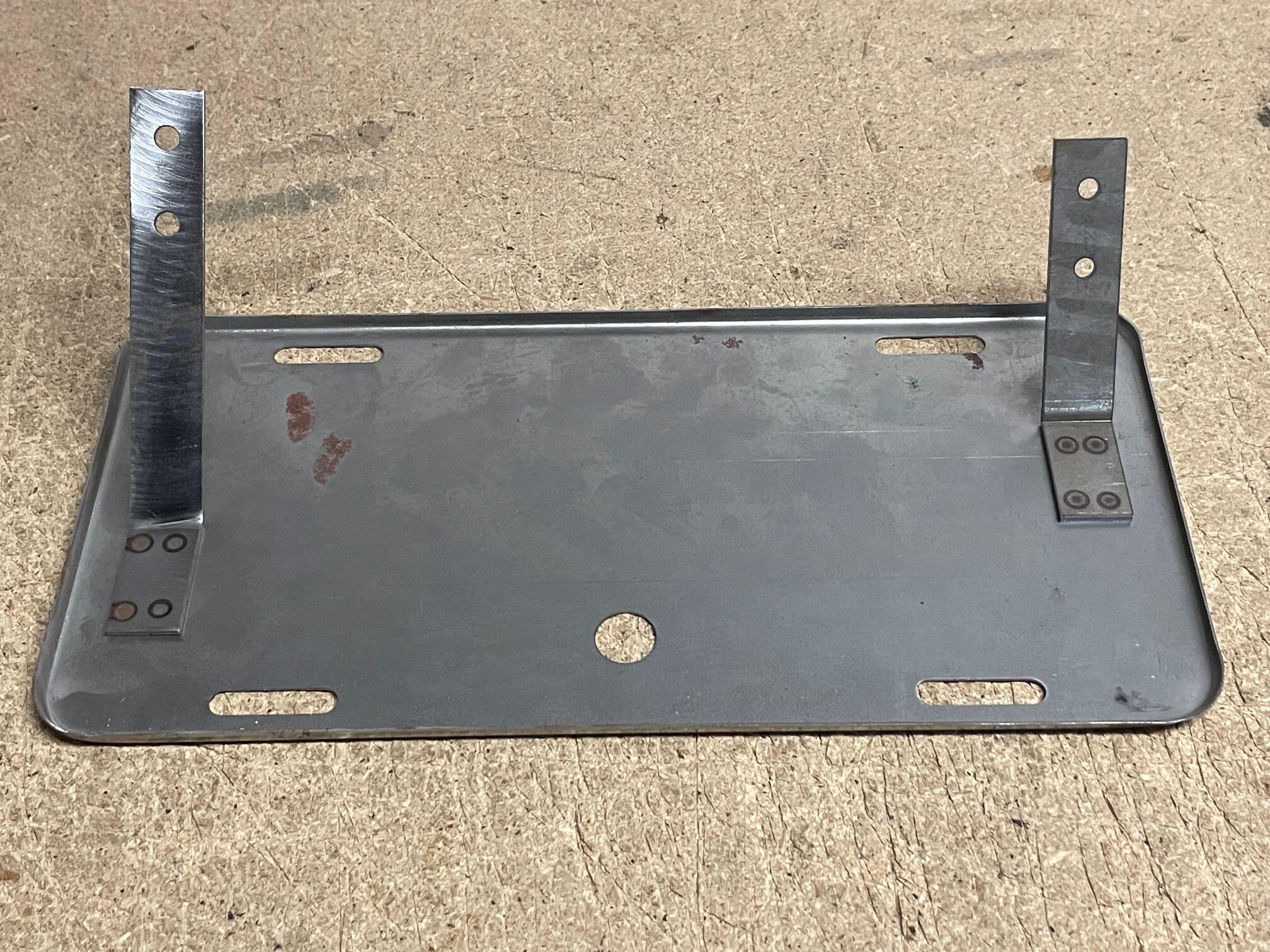 BD44004 E-TYPE FRONT NUMBER / LICENSE PLATE BRACKET - UNPAINTED