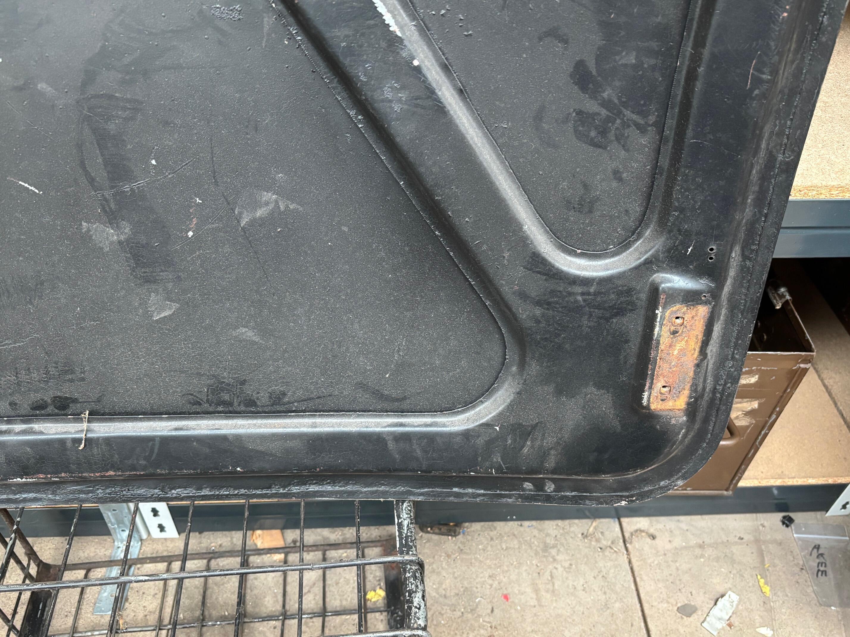 BD28911 ORIGINAL E-TYPE DHC ROADSTER REAR BOOT / TRUNK IN BLACK