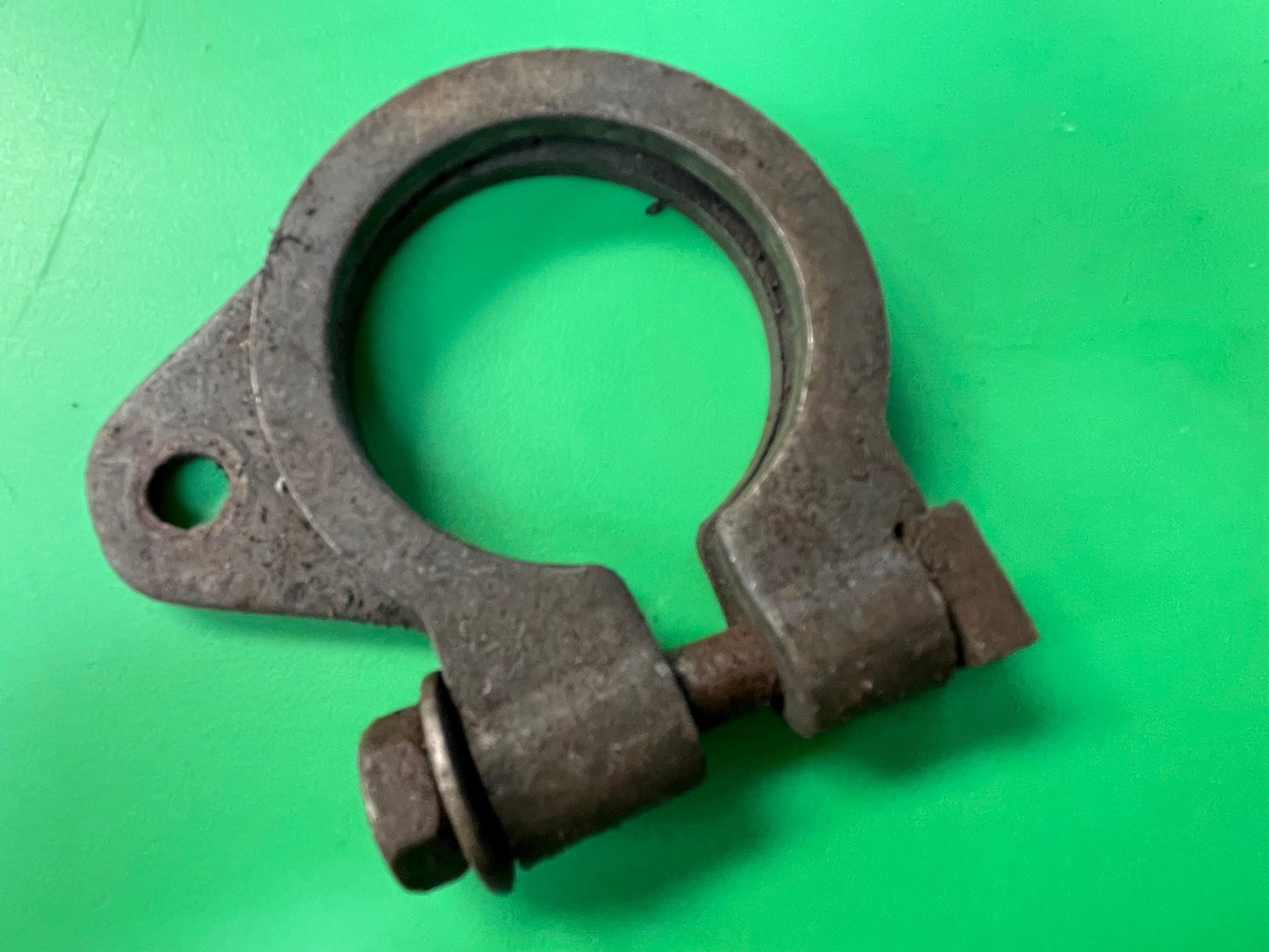 6476 ORIGINAL JAGUAR LUCAS DISTRIBUTOR BRACKET PLATE XK / MK2 (B)