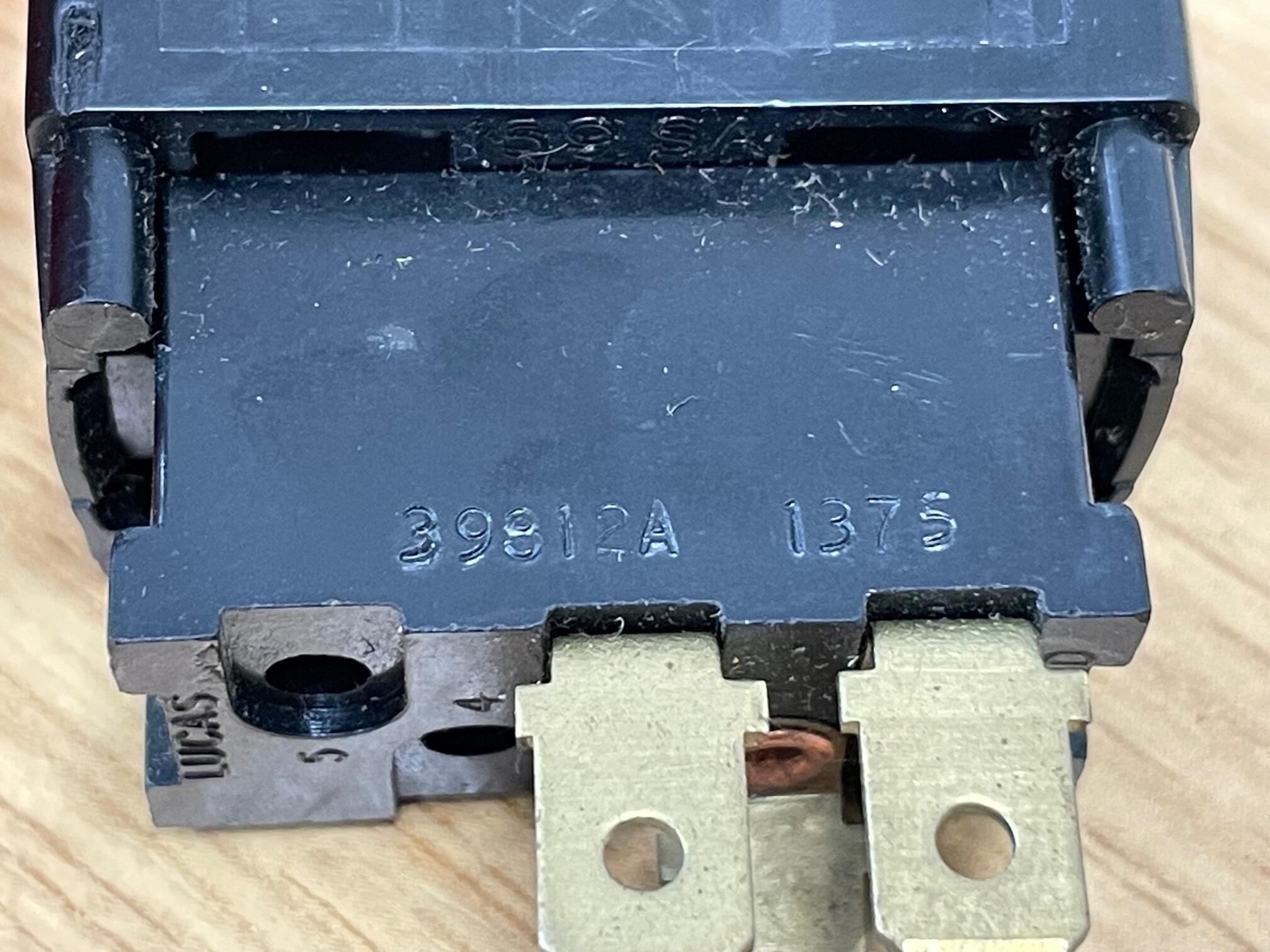 ORIGINAL LUCAS 39812 DATED 4/75 AUSTIN MARINA 1973 LIGHTS ROCKER SWITCH NOS