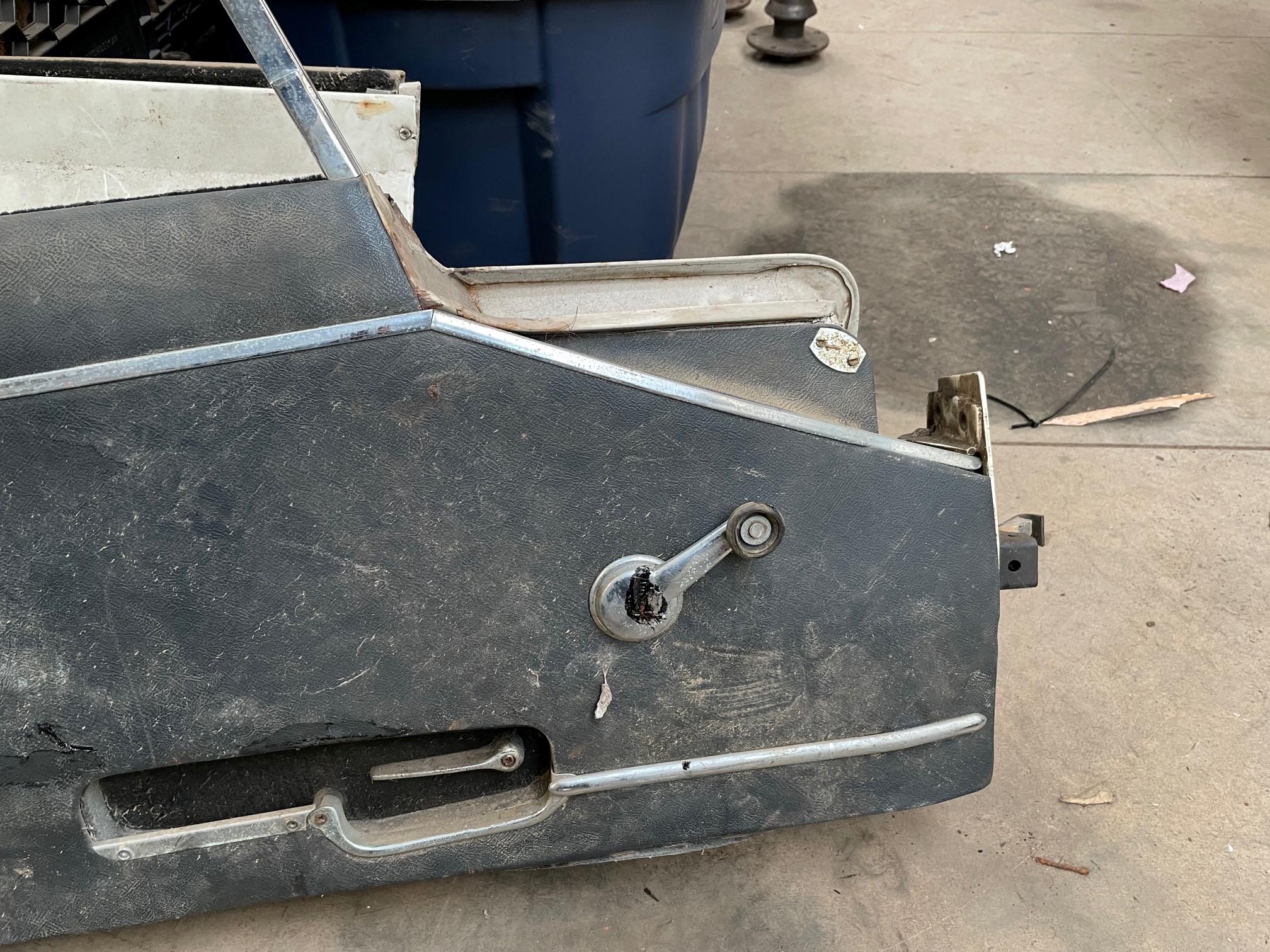 ORIGINAL RARE E-TYPE XKE S2 DHC L/H DOOR COMPLETE BD33723