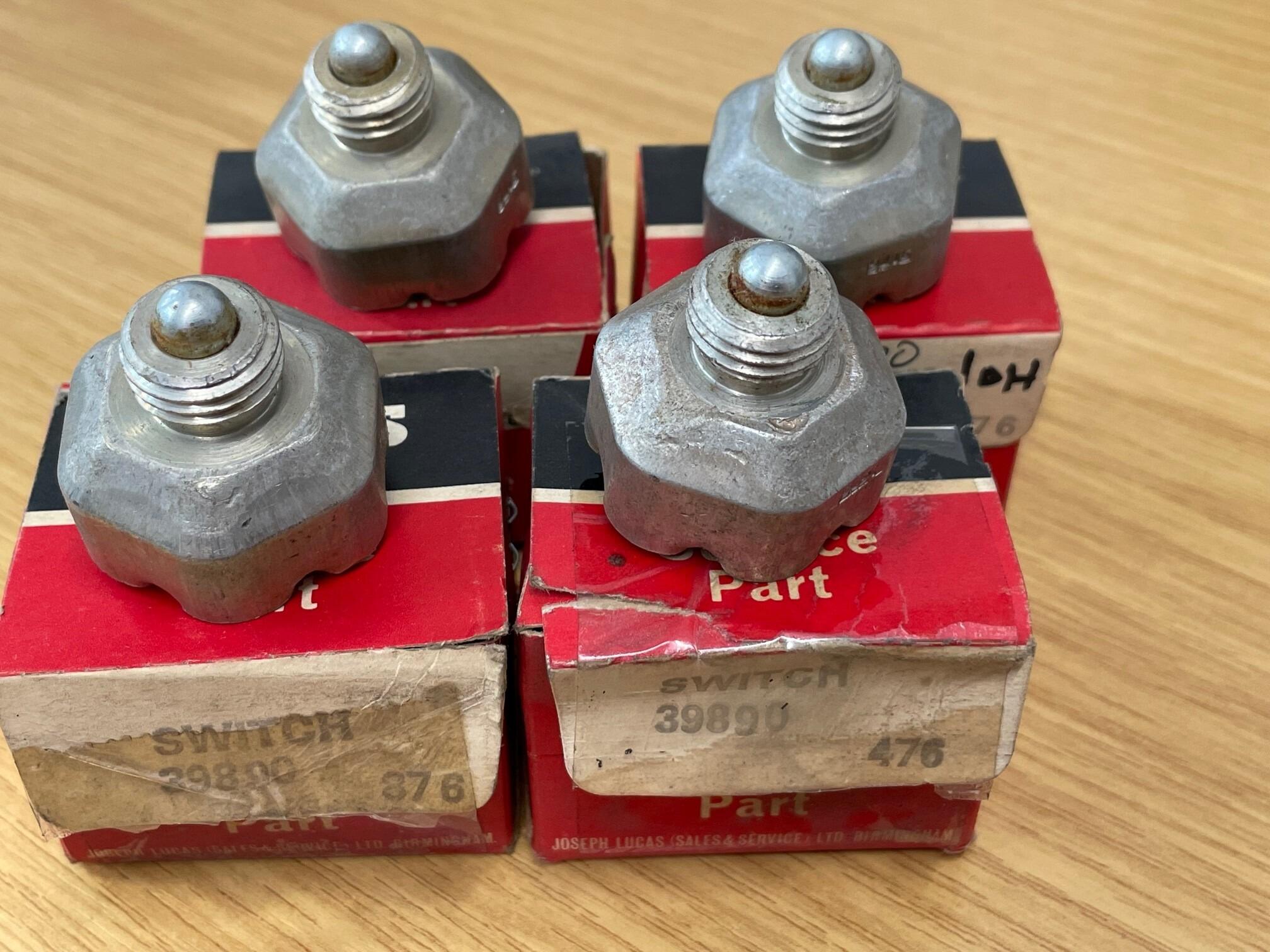 DAC3844 ORIGINAL LUCAS 39890 DATED 1976 INHIBITOR / REVERSE LAMP SWITCH NOS