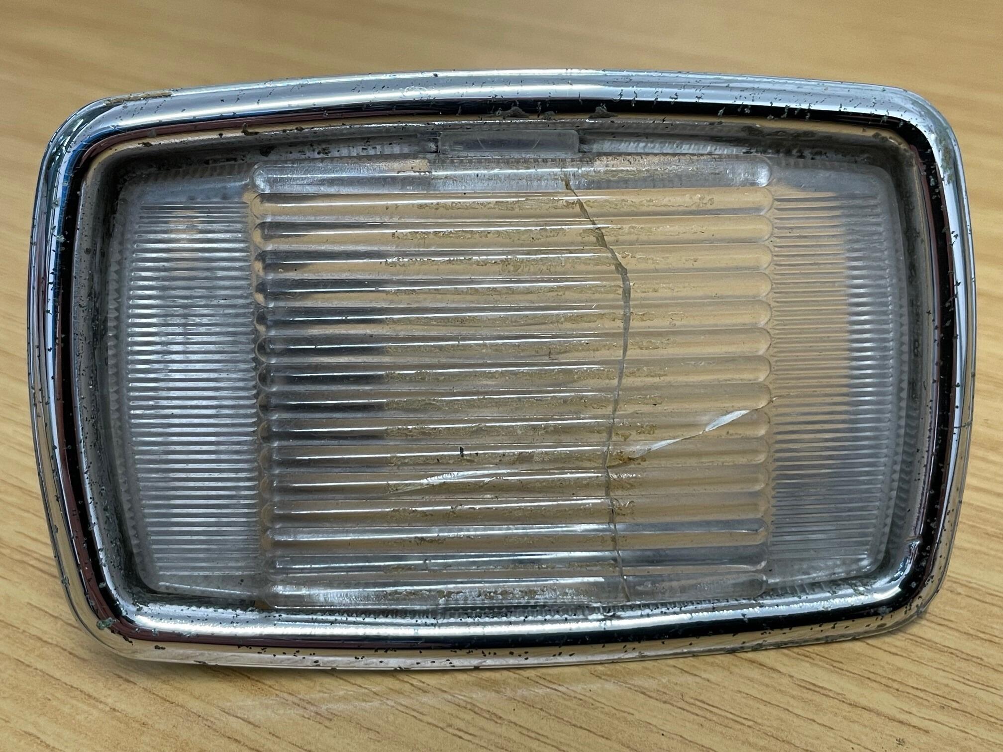 ORIGINAL E-TYPE INTERIOR LAMP ASSEMBLY S1 S2 S3 DHC / ROADSTER C16498 (H)