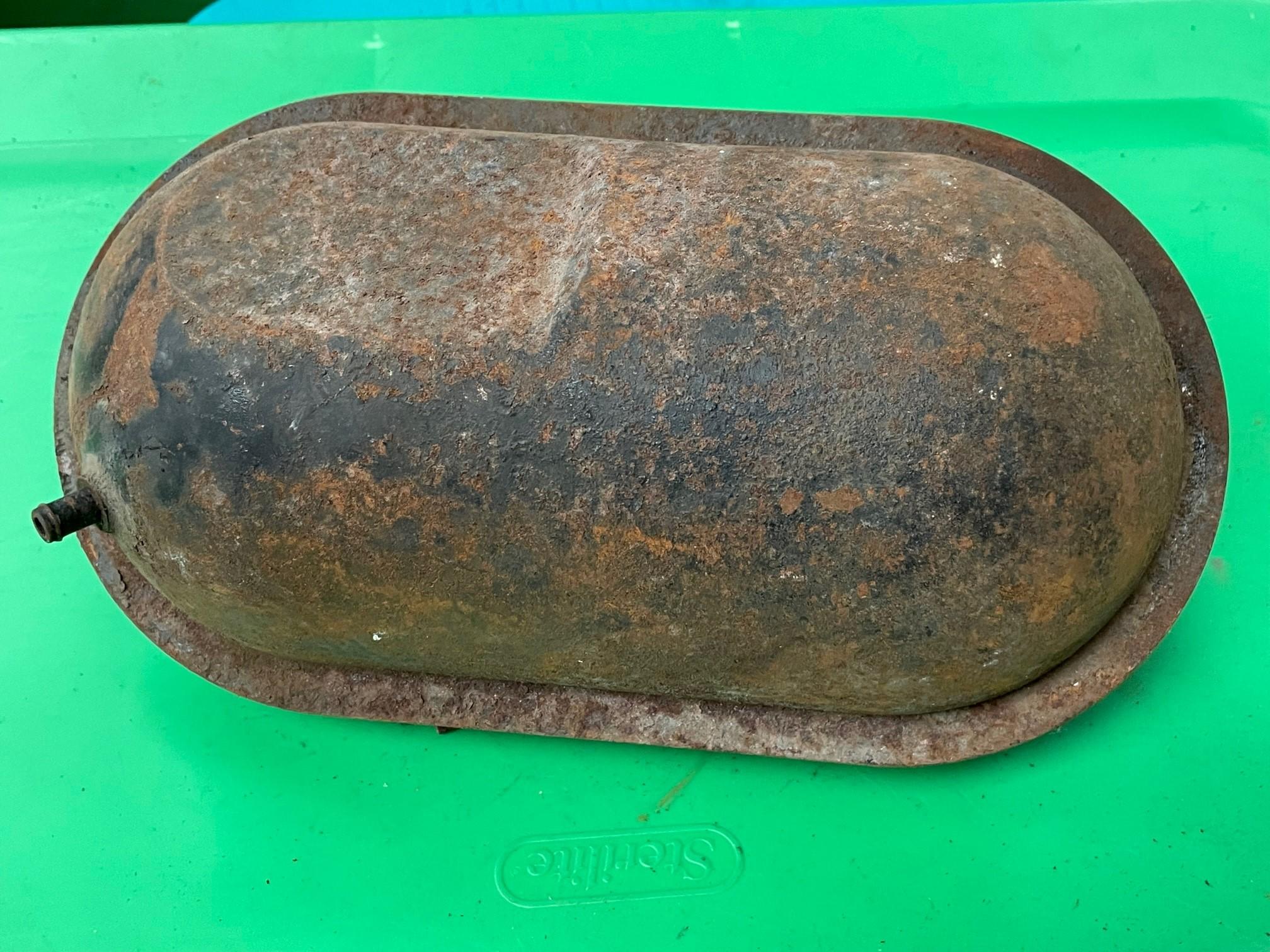 ORIGINAL E-TYPE BRAKE VACUUM TANK C17488 C20499 (D)