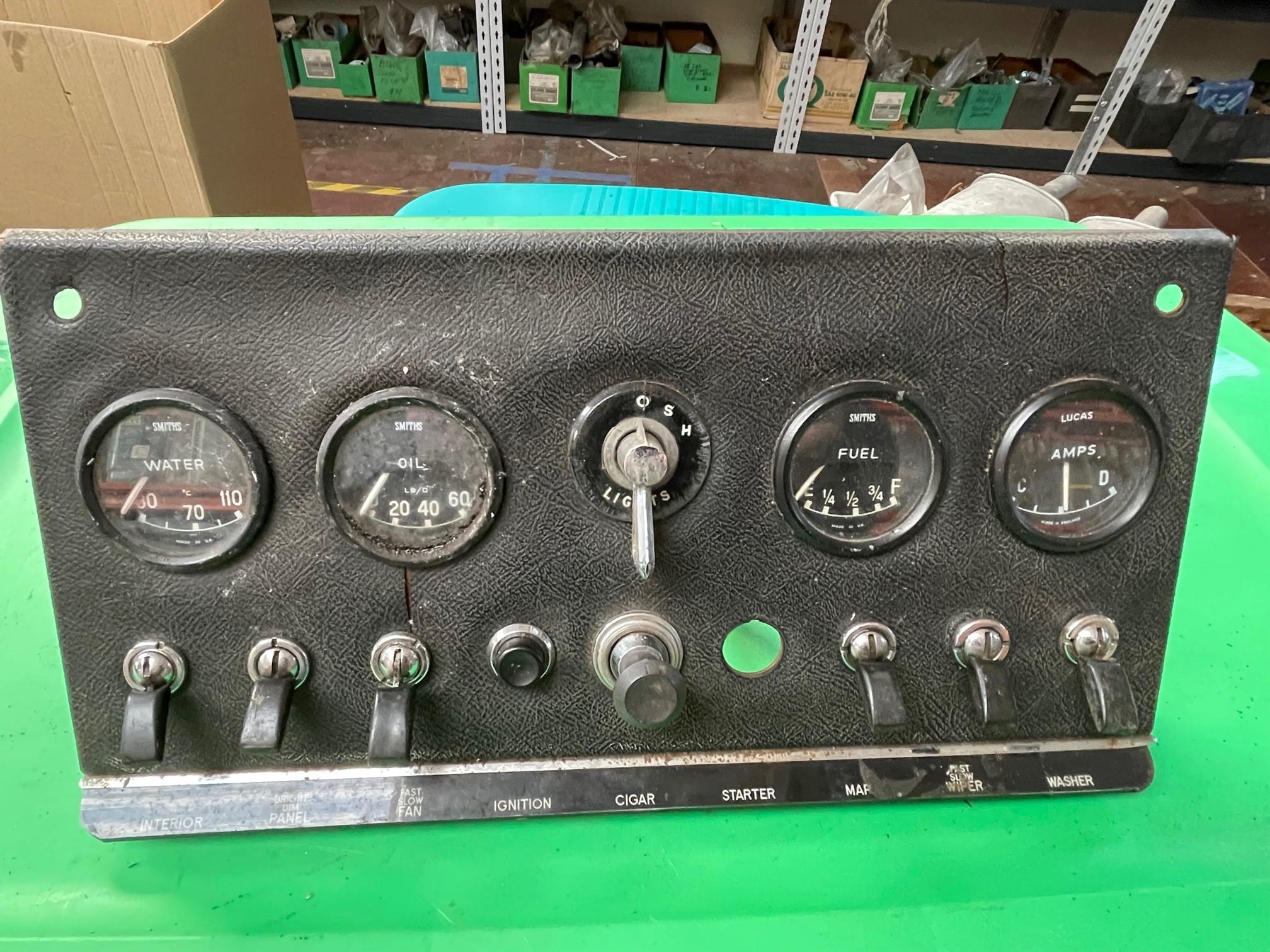 ORIGINAL E-TYPE S1 CENTRE DASH ASSEMBLY WITH GUAGES & SWITCHES C16257 (D)