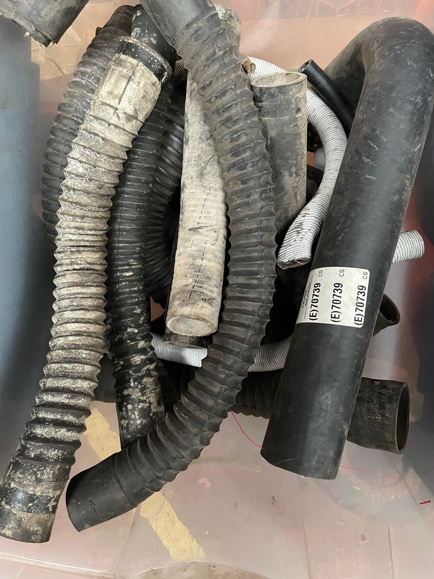 ORIGINAL MAINLY JAGUAR USED & AM RADIATOR HOSES BULK SALE