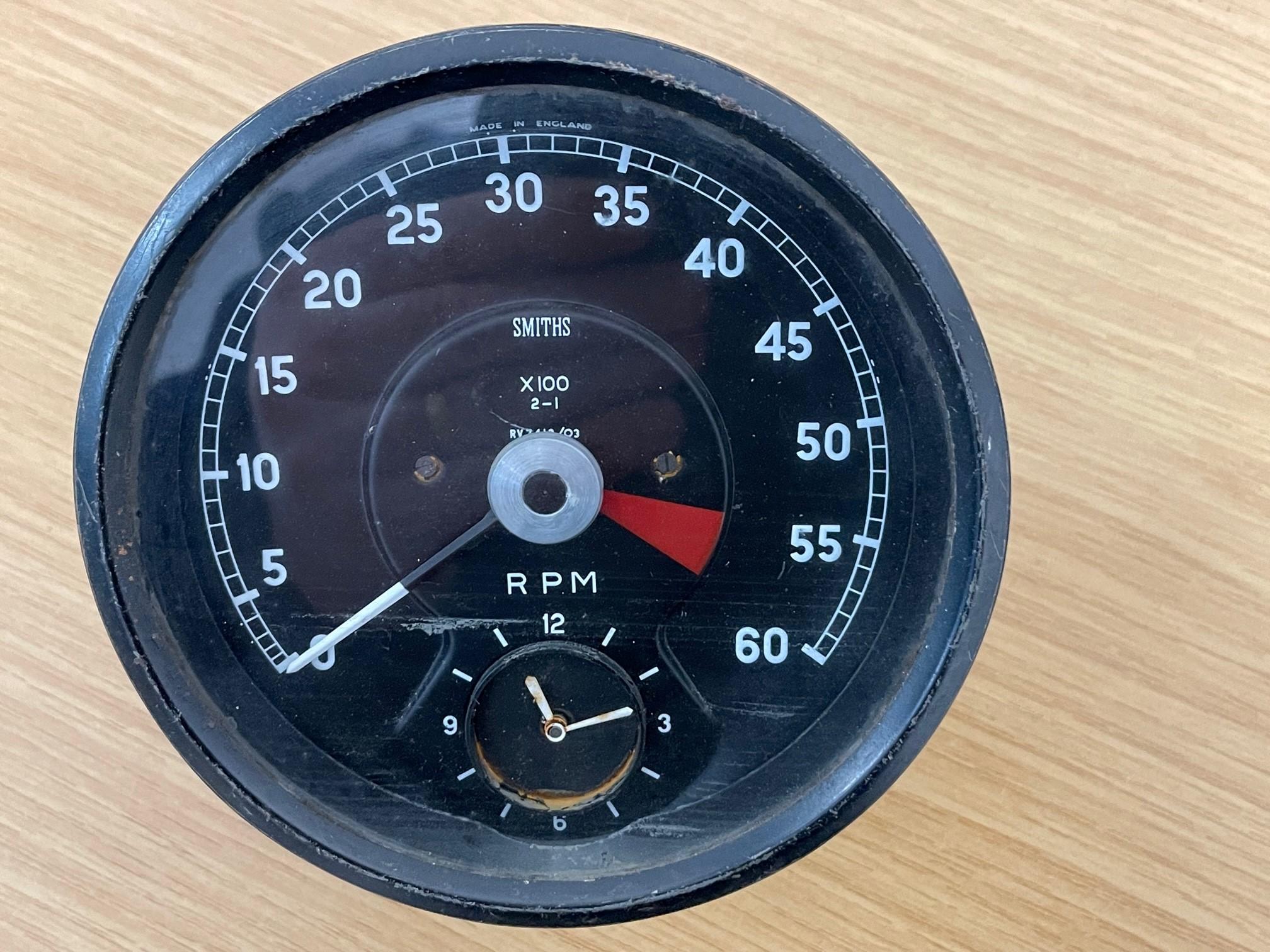 ORIGINAL SMITHS RV 7413/03 E-TYPE 3.8 REV COUNTER WITH CLOCK C16075