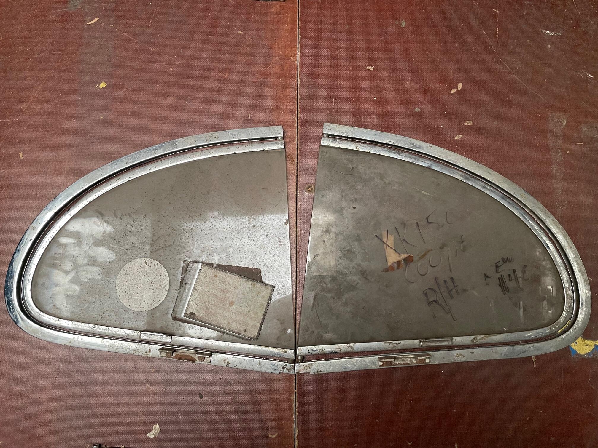 VERY RARE ORIGINAL XK150 L/H & R/H REAR QUARTER WINDOWS & FRAMES (A)