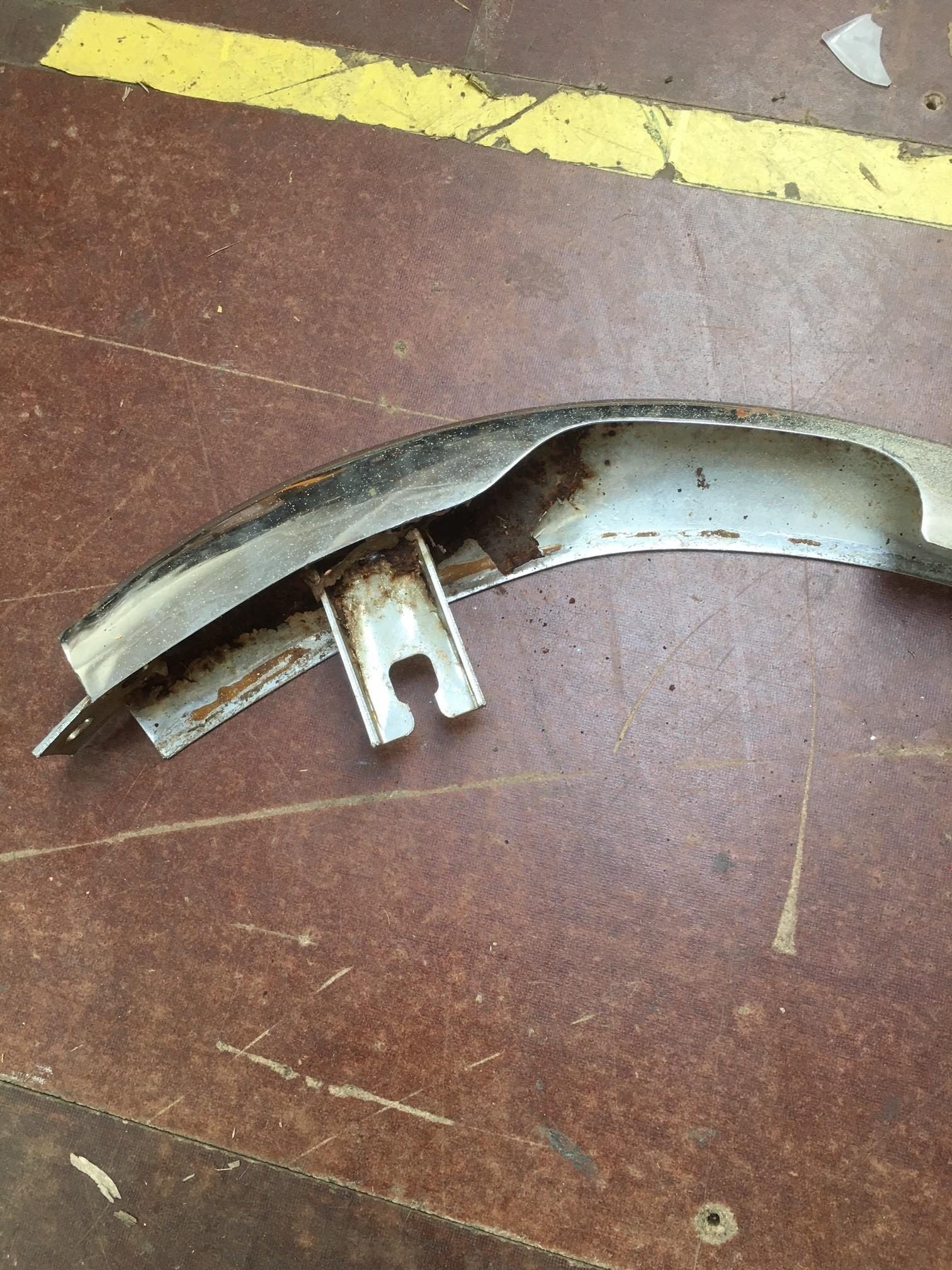 ORIGINAL E-TYPE S2 R/H REAR BUMPER QUARTER - BD35587