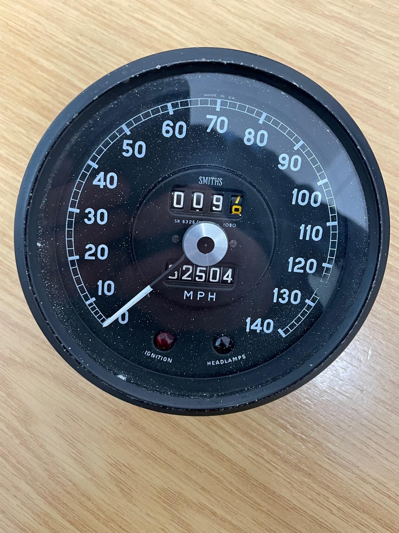 C26798 JAGUAR 420 ORIGINAL SMITHS 6326/51 (1080) SPEEDOMETER 140mph