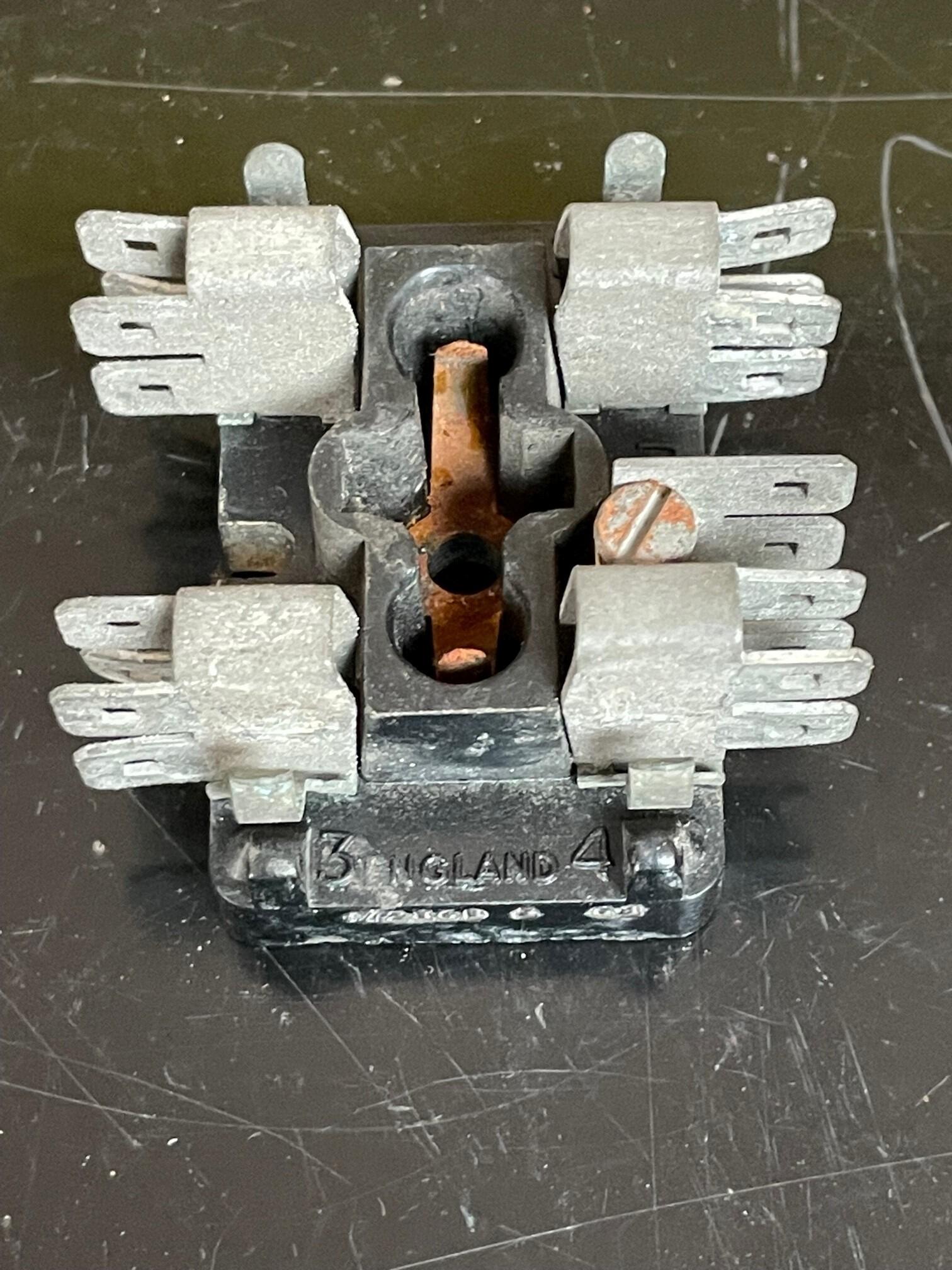 ORIGINAL JAGUAR (LUCAS) 37286 FUSE BOX ASSEMBLY DATED 5/63 C16053 (B)