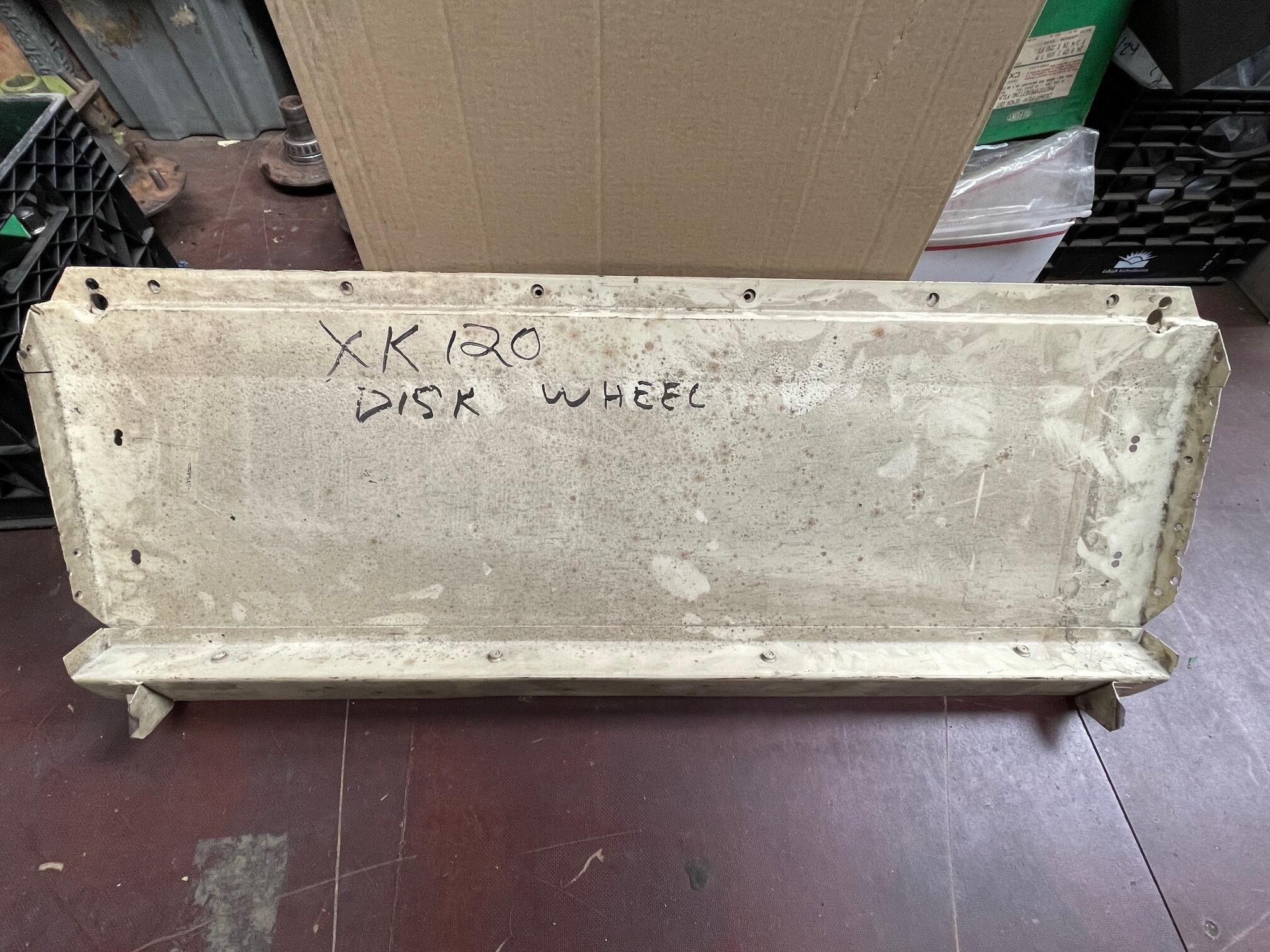 BD4173 ORIGINAL XK120 REAR BOOT FLOOR PANEL FOR DISC WHEEL CARS