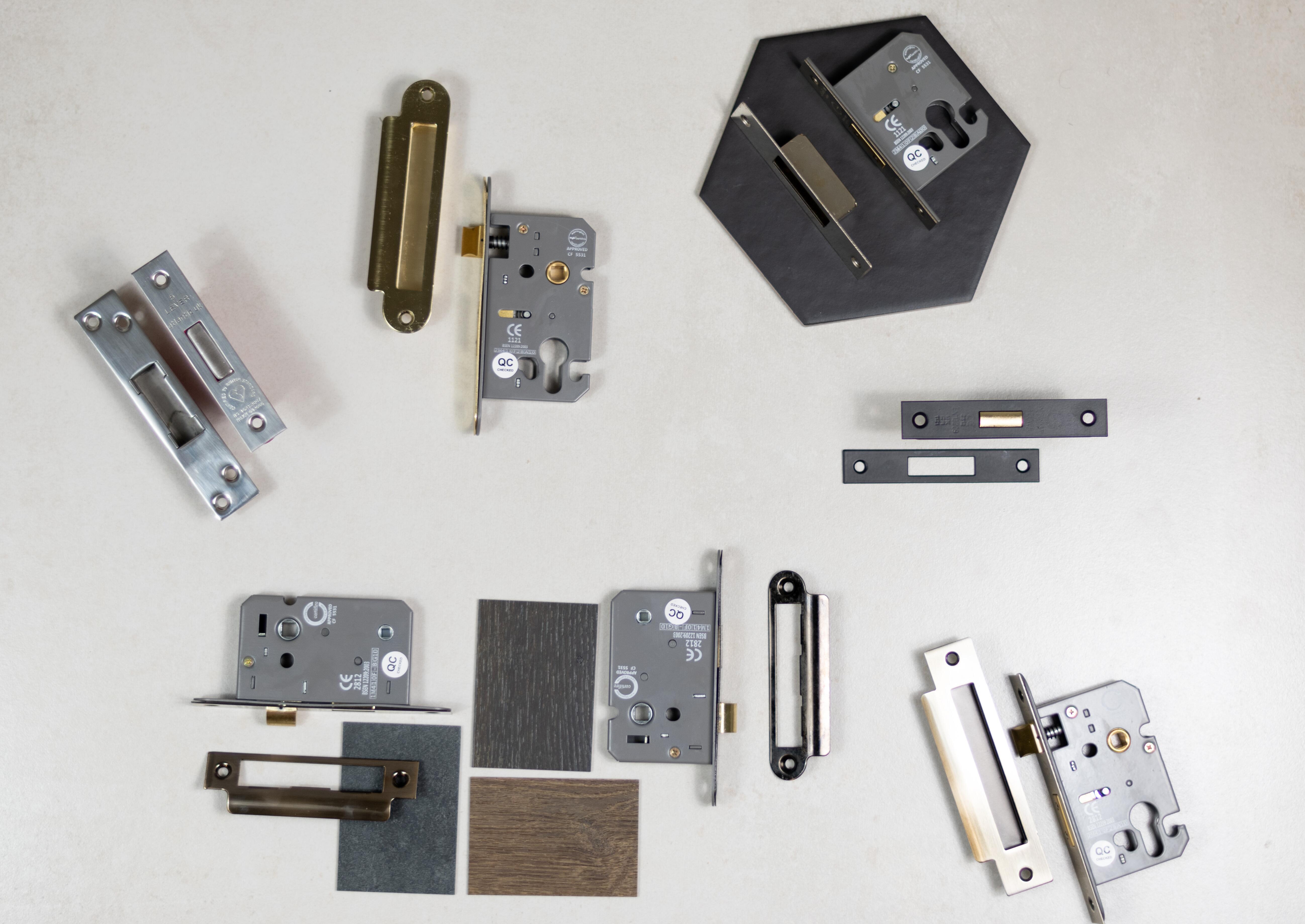 Atlantic Radius Corner Bathroom Lock [Ce] 2.5"