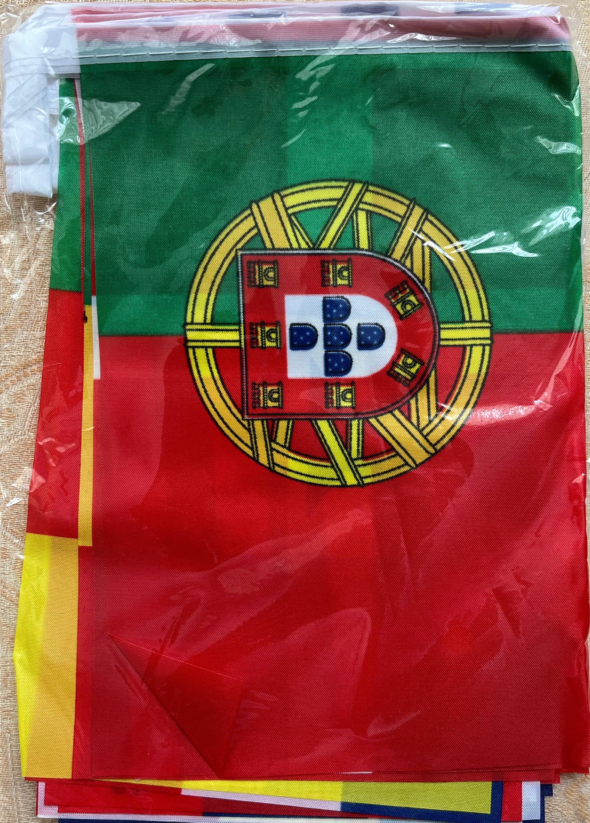 World Cup Qatar 2022 - 10m Fabric Bunting With All 32 Nations Flags