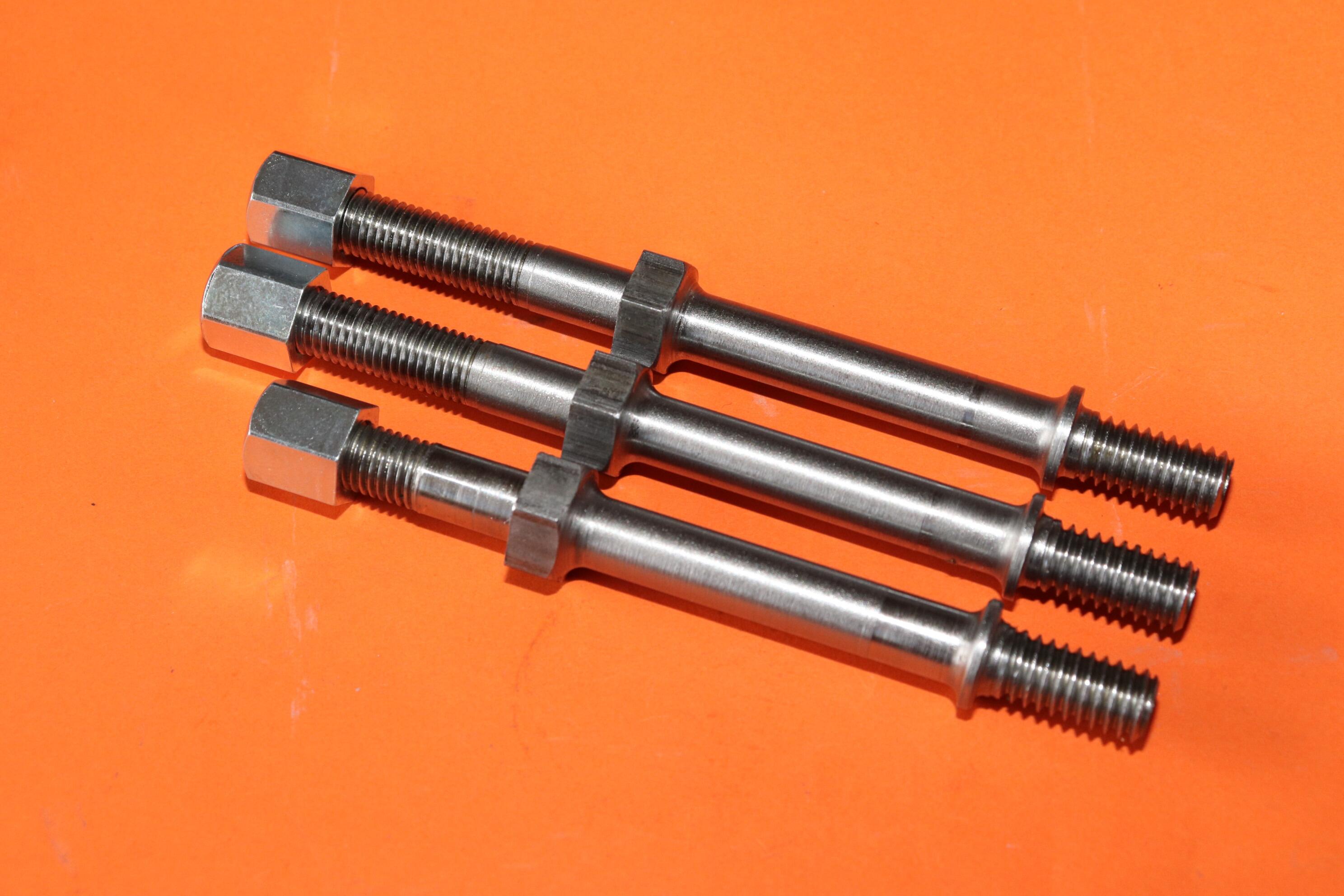 TRIUMPH TR7 T140 ALTERNATOR MOUNTING STUD SET & NUTS 21-2198 21-2199 UK ...
