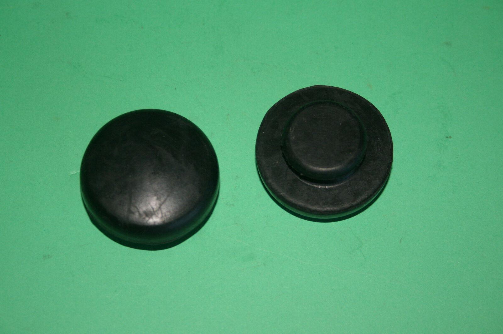 BSA A & B GROUP PETROL FUEL TANK ANTI ROLL MOUNTING RUBBERS A PAIR 42-8052