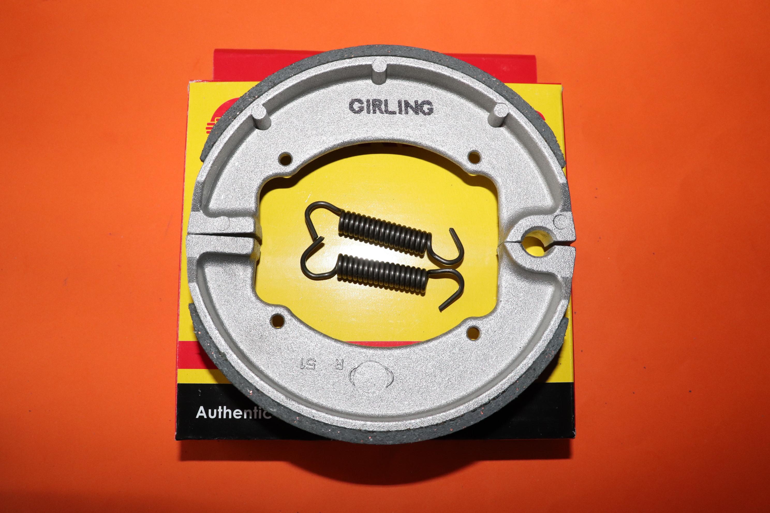 90-5719 BSA BANTAM D7 D10 D14 PAIR BRAKE SHOES WITH SPRINGS FRONT AND REAR