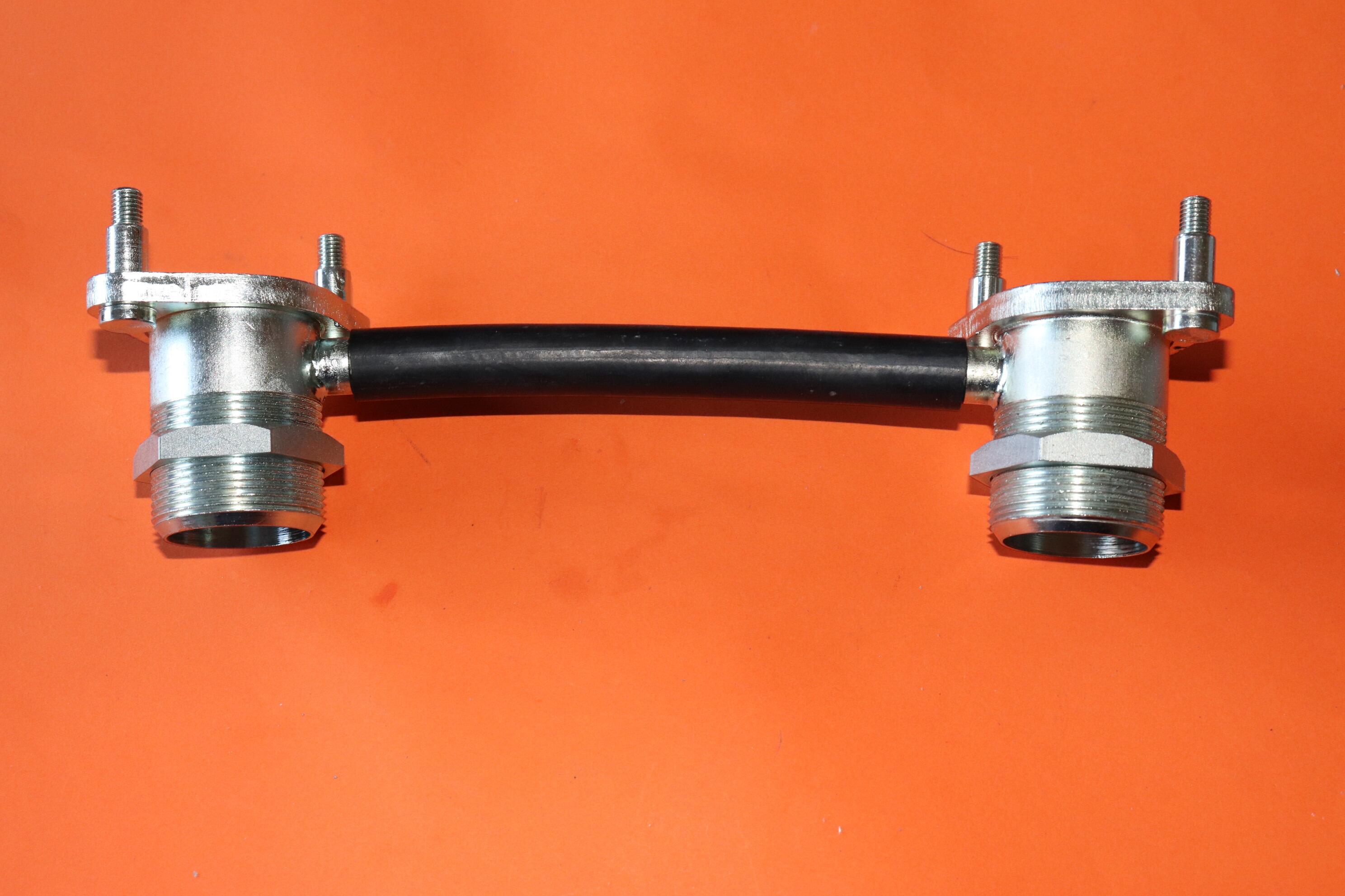 TRIUMPH T120 INLET MANIFOLDS COMPLETE 1969-72 70-9550 70-9551 UK MADE