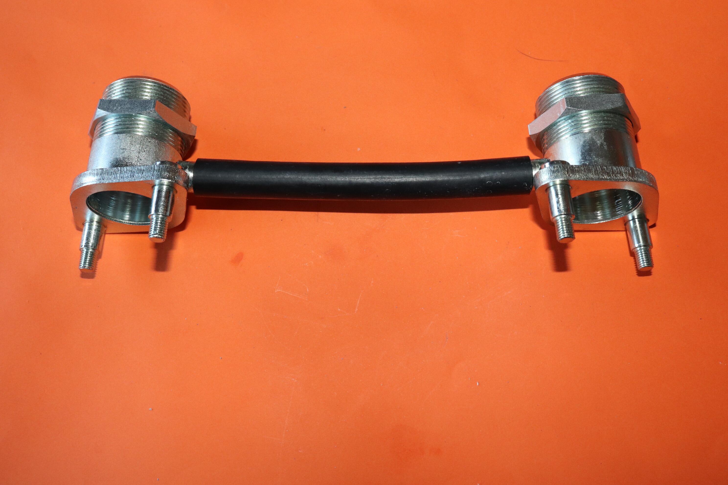 TRIUMPH T120 INLET MANIFOLDS COMPLETE 1969-72 70-9550 70-9551 UK MADE