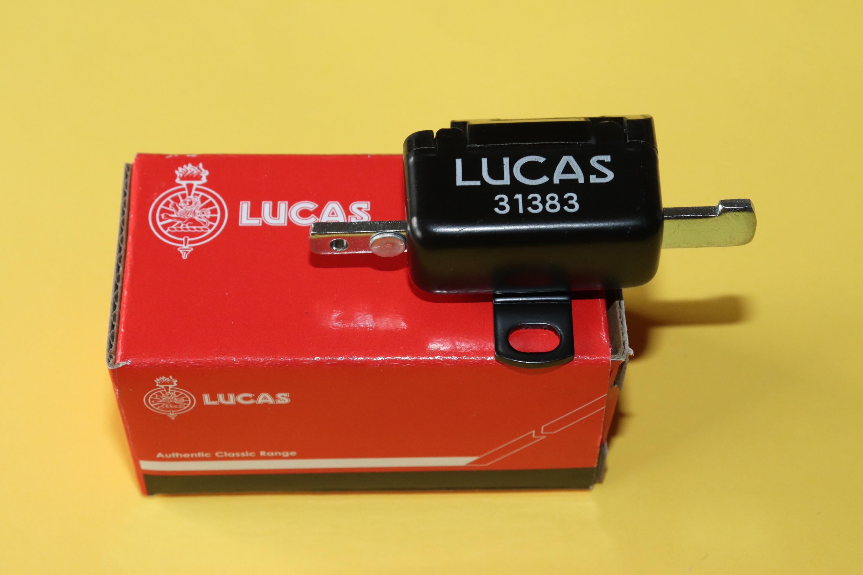 TRIUMPH PRE UNIT 3TA 5TA LUCAS BRAKE LIGHT SWITCH NORTON 88 99 LU31383