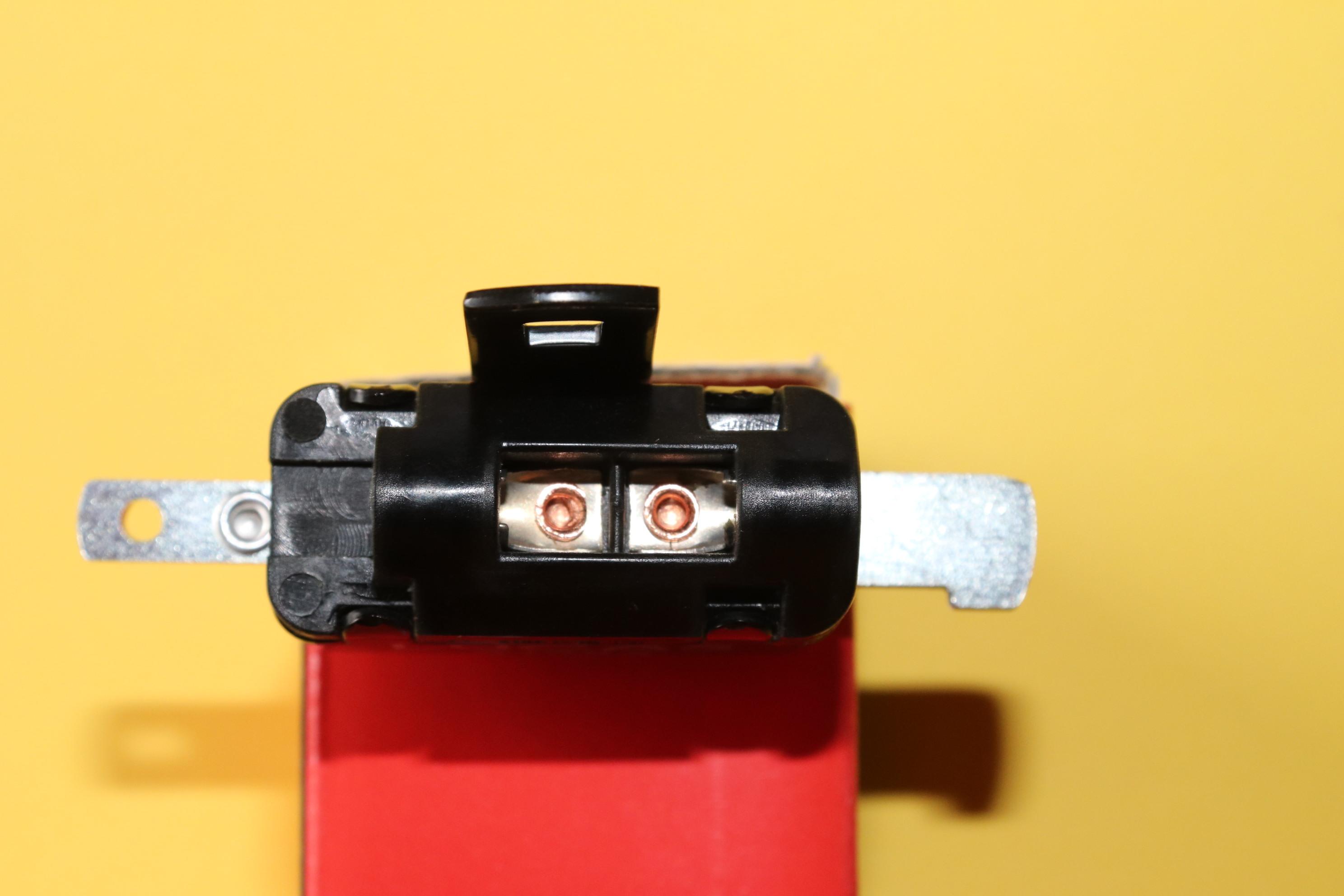 TRIUMPH PRE UNIT 3TA 5TA LUCAS BRAKE LIGHT SWITCH NORTON 88 99 LU31383