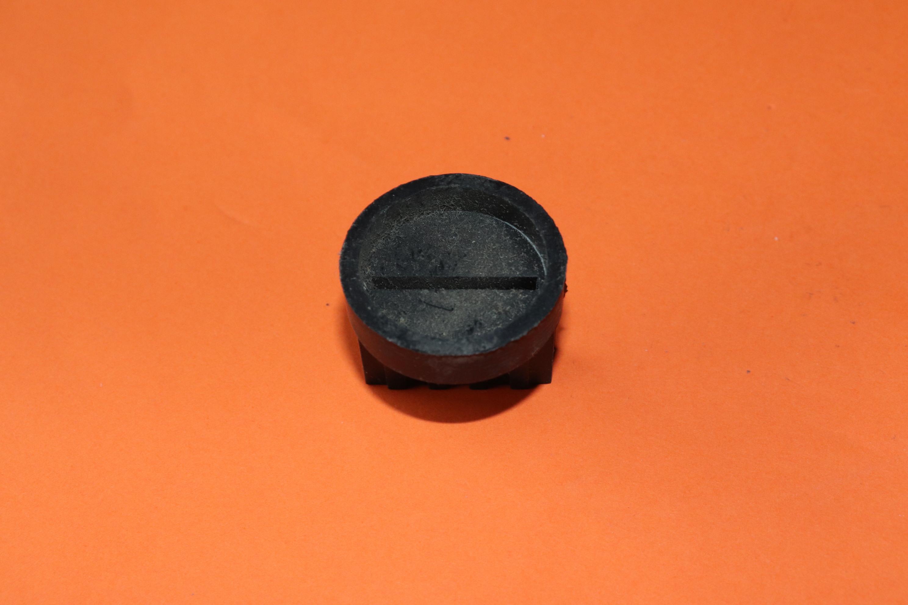 TRIUMPH T140 T160 RUBBER IGNITION KEY COVER 97-7173 UK MADE