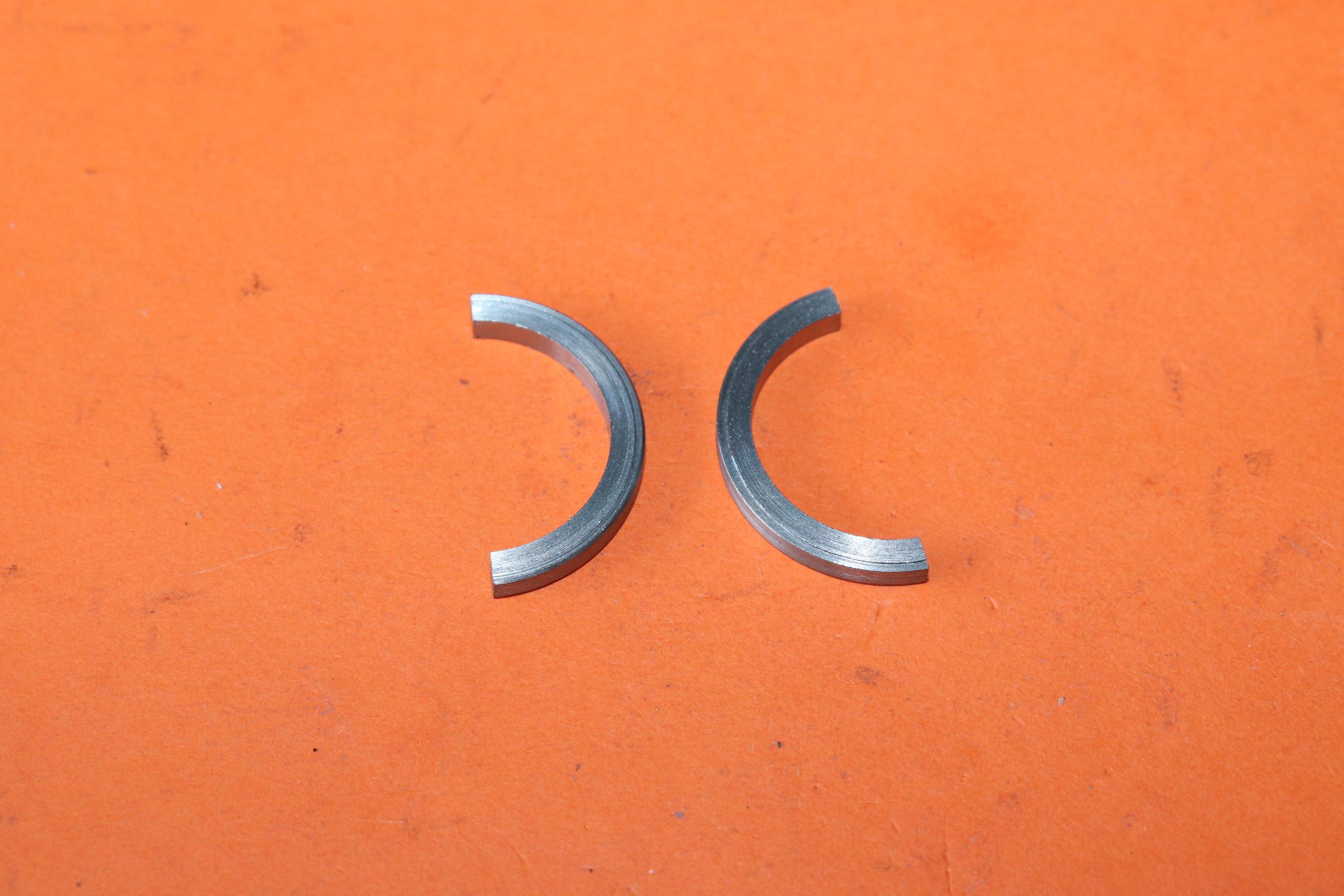 TRIUMPH 5T 6T T100 PAIR SPRUNG HUB COLLETS 37-0634 UK MADE