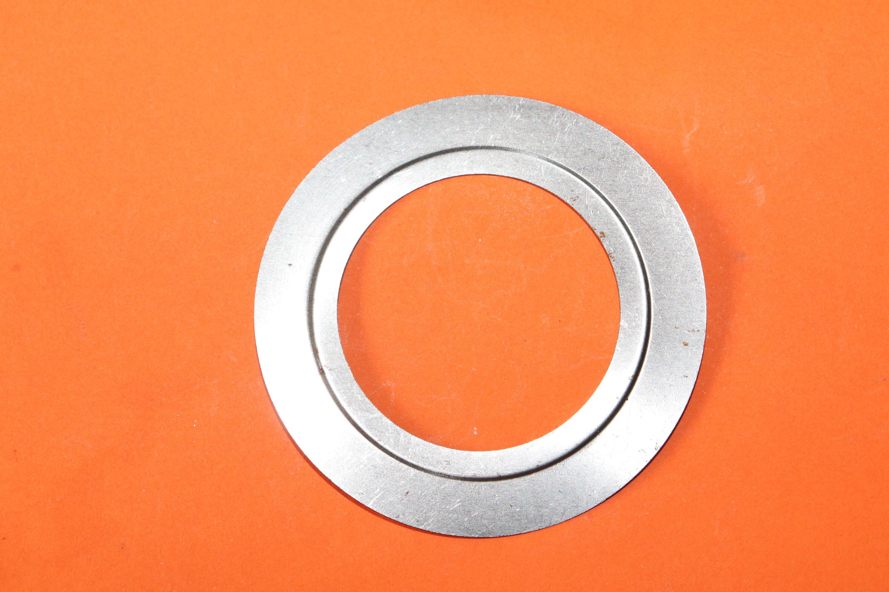 TRIUMPH QD HUB D/S GREASE RETAINING COVER DUST EXCLUDER 37-1143 UK MADE