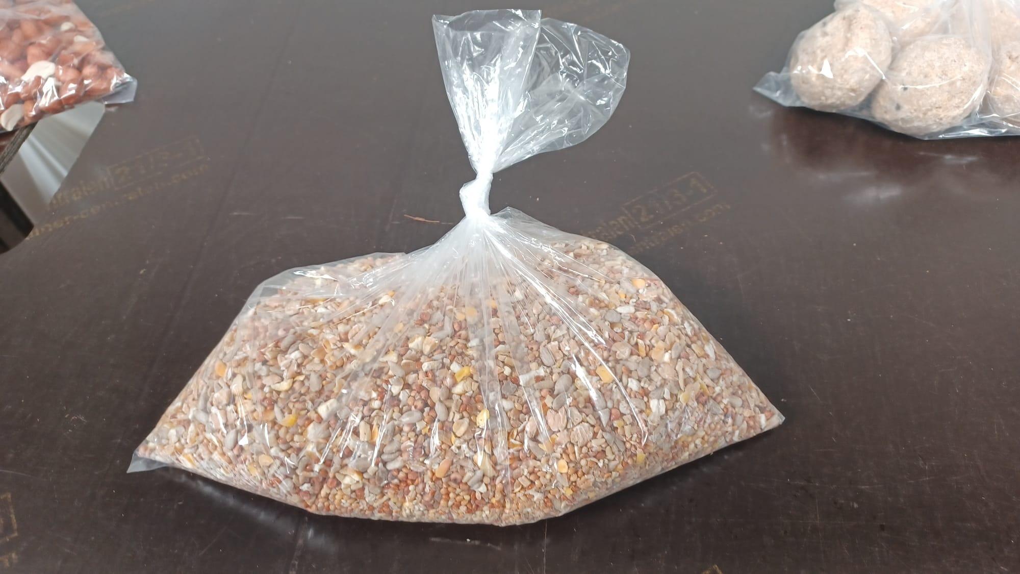 No Mess Bird Mix