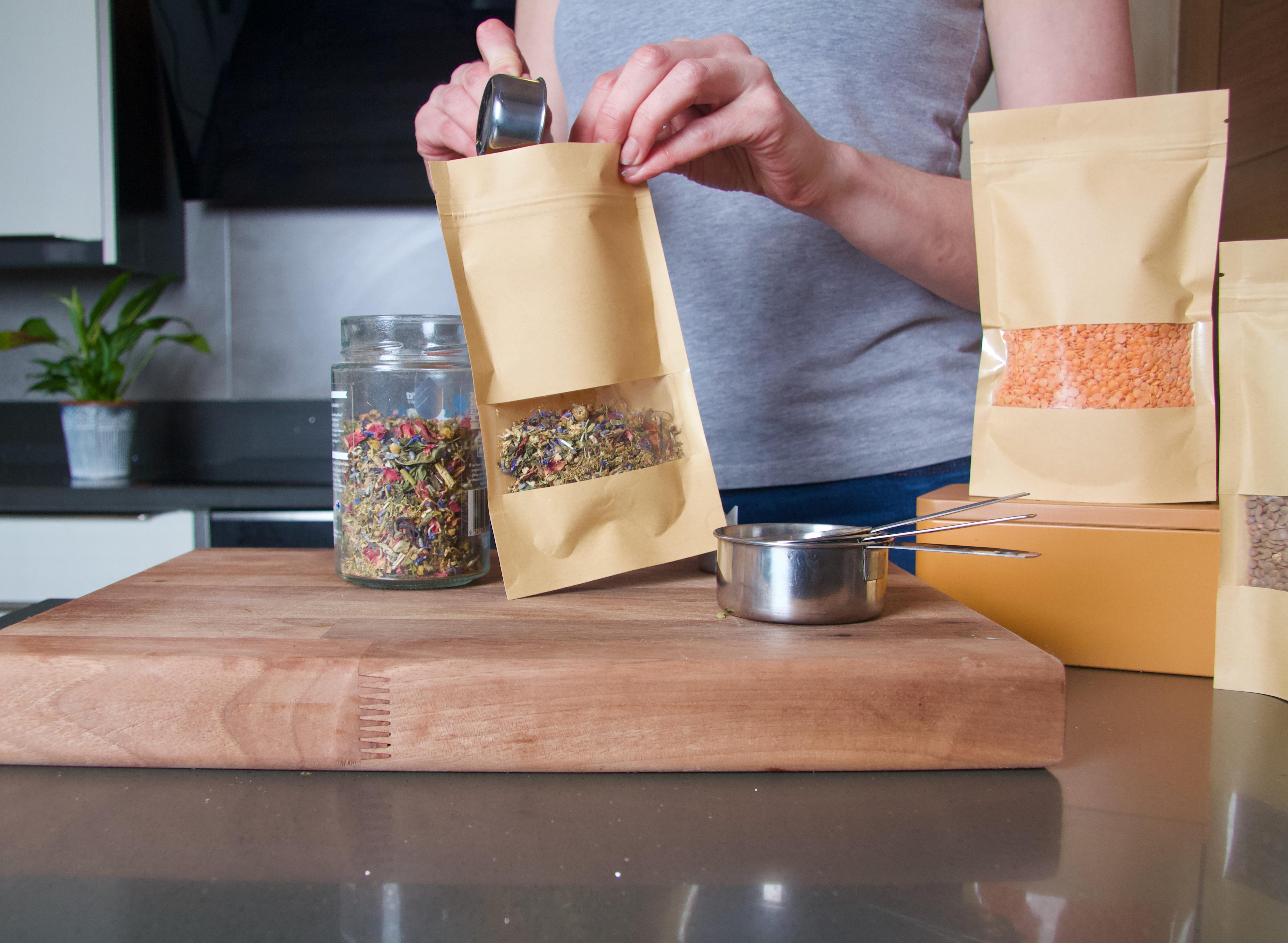 Kraft Stand-up Ziplock Paper Bags 12cm x 20cm x 4cm