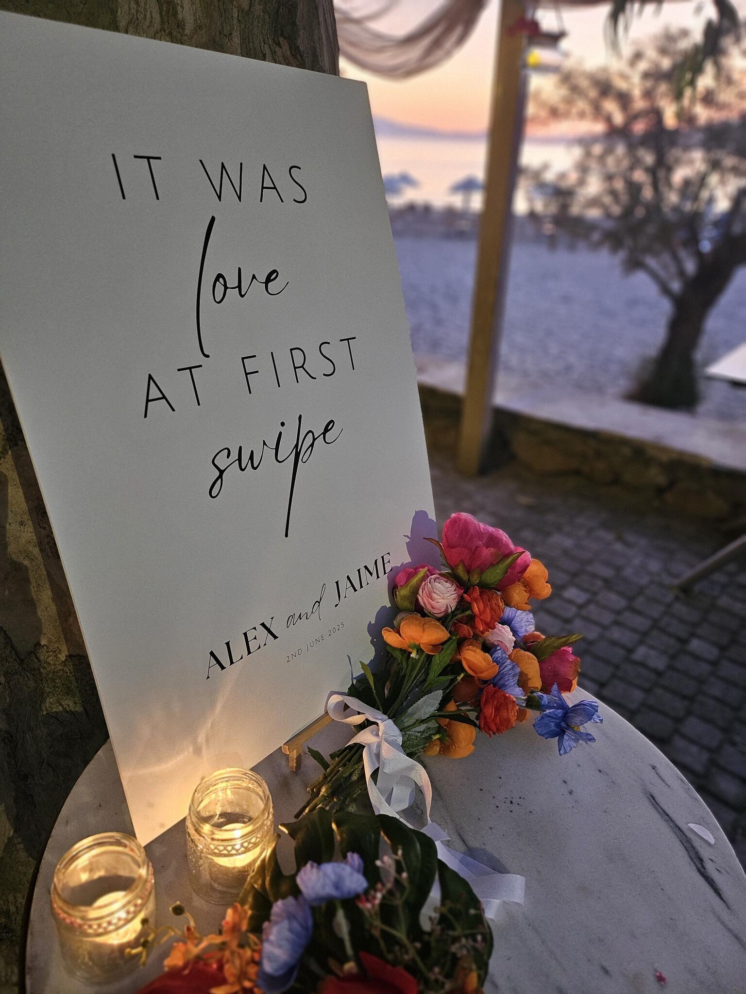Love at first swipe signs