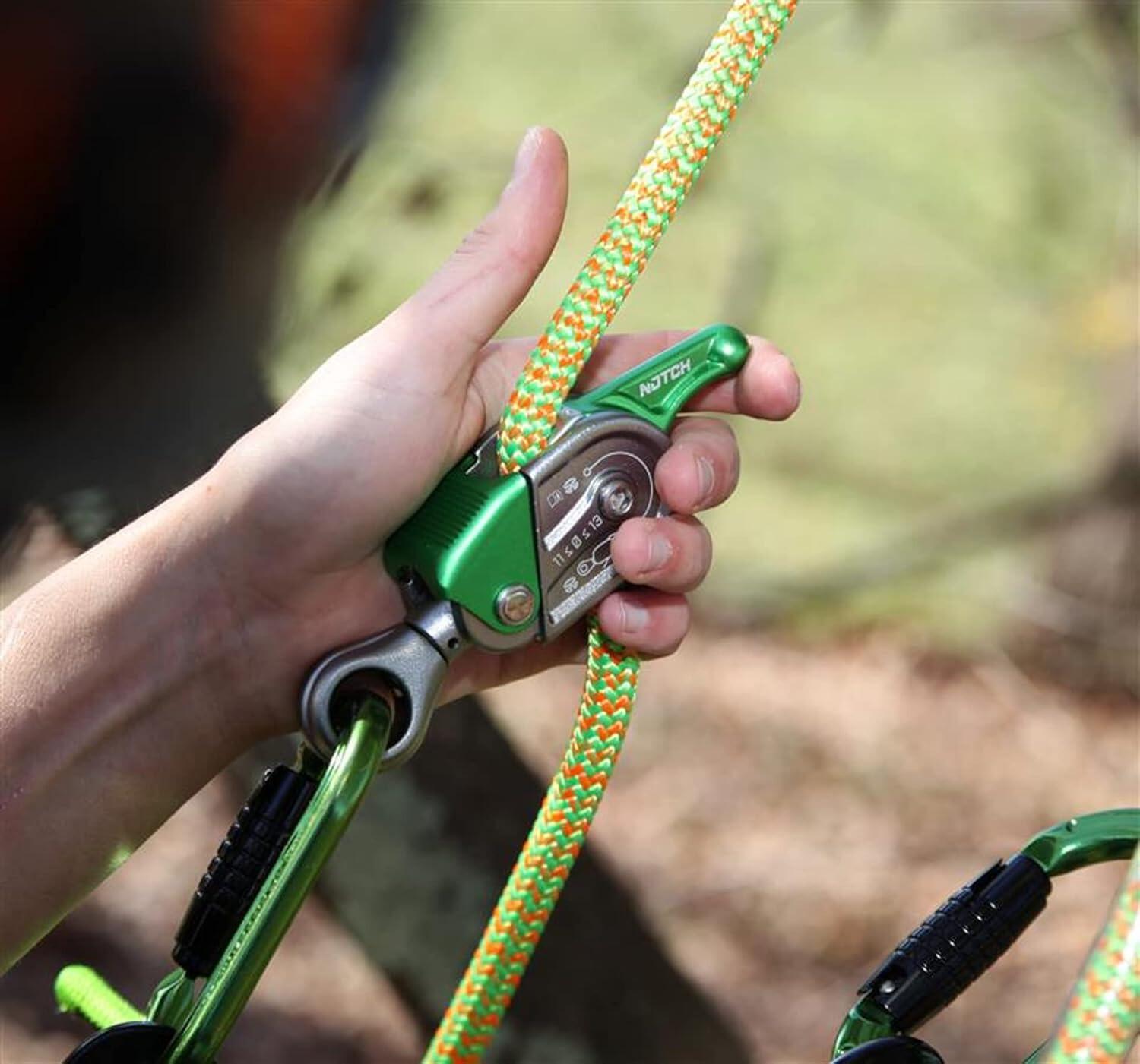 Notch Glide Rope Grab – Ergonomic One-Handed Lanyard Adjuster