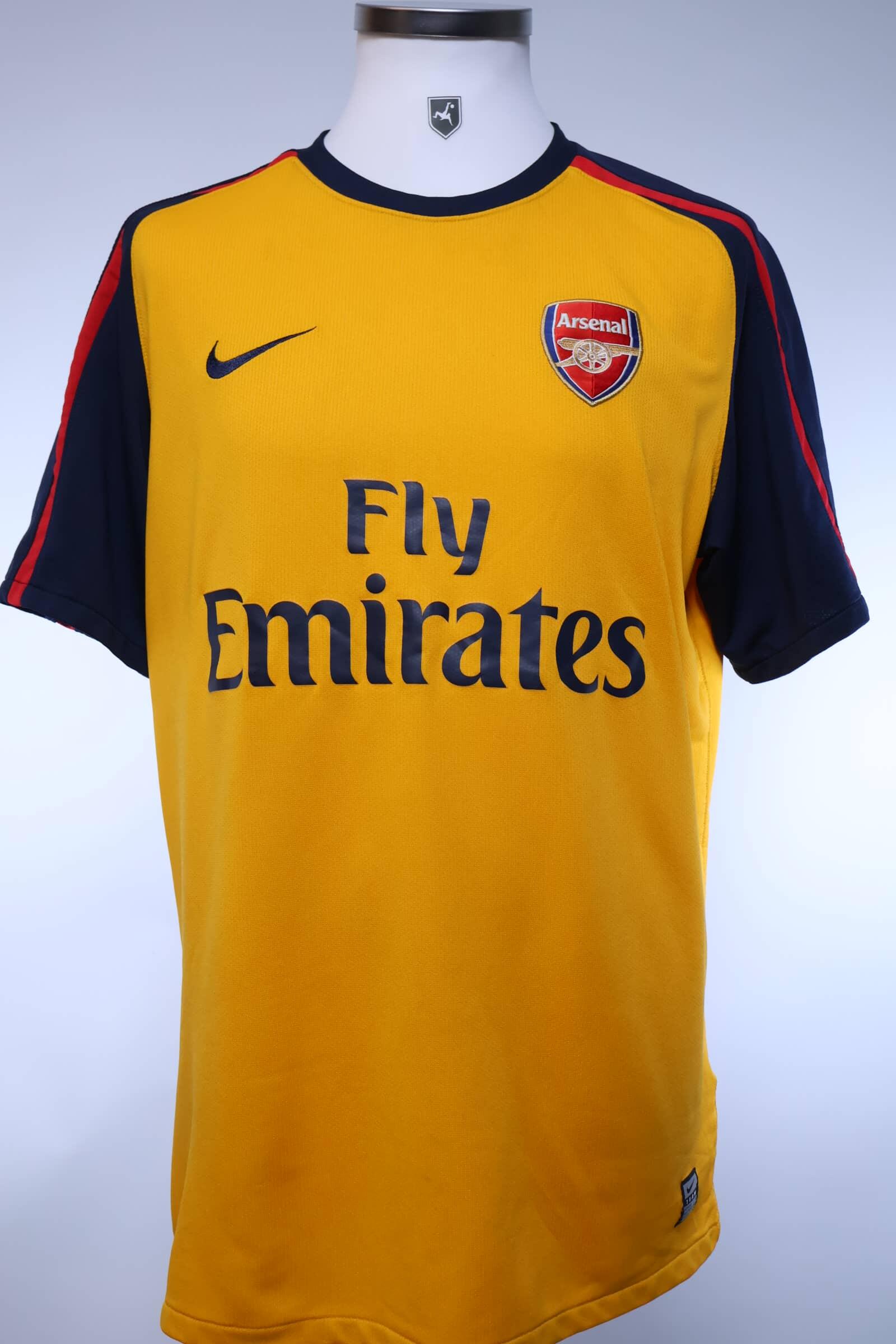 TopBinz Football Shirts Authentic Vintage & Classic Kits from Around ...