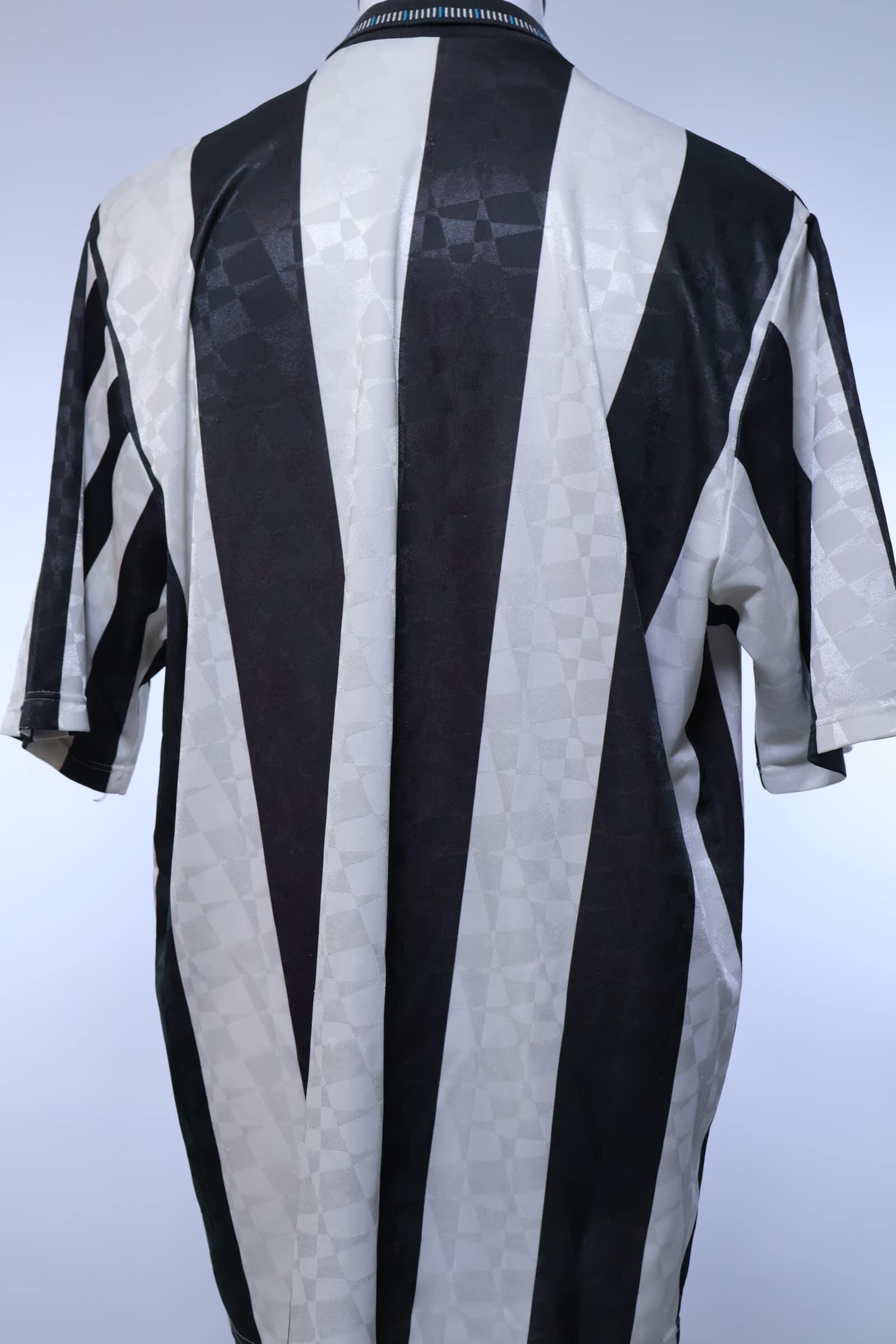 Newcastle United 1990/93 Home Shirt - XL