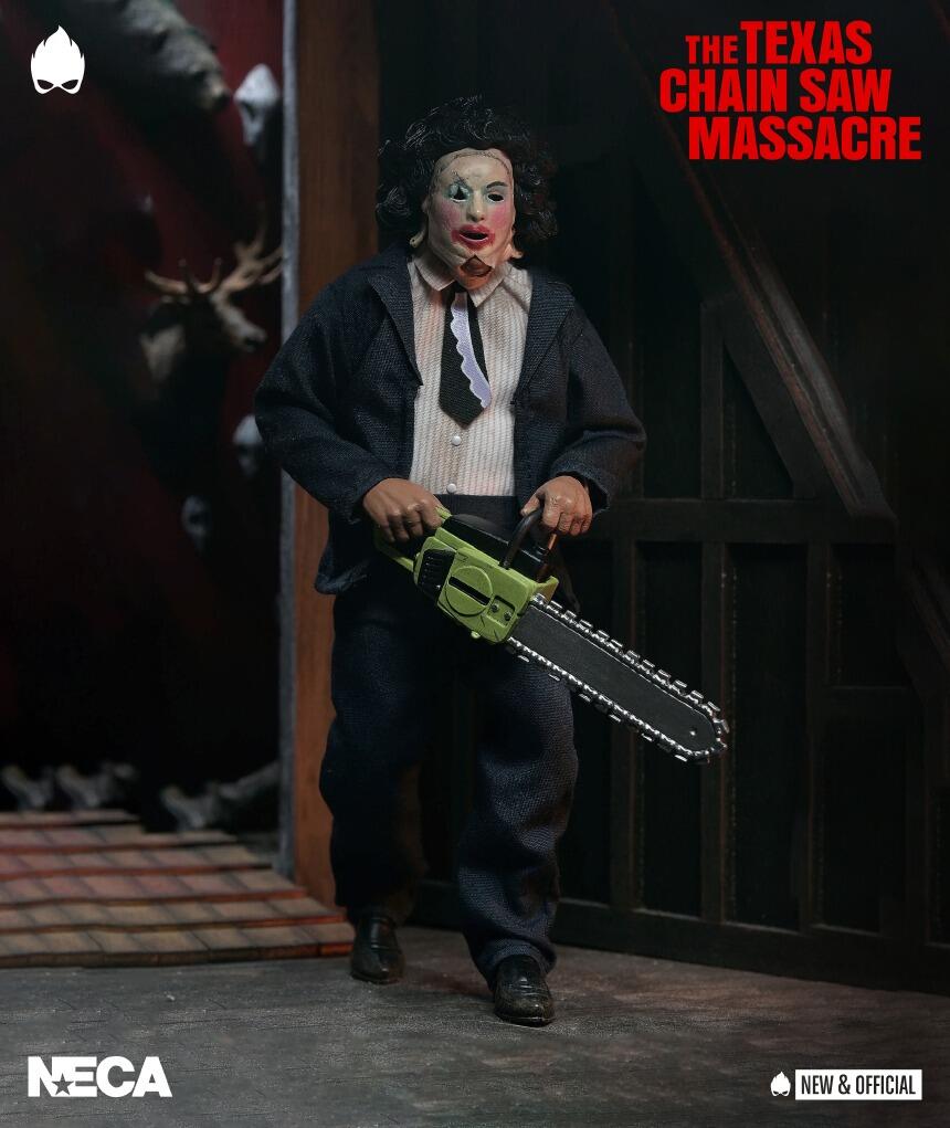 NECA - The Texas Chainsaw Massacre Action Figure 1/9 Scale Clothed ...