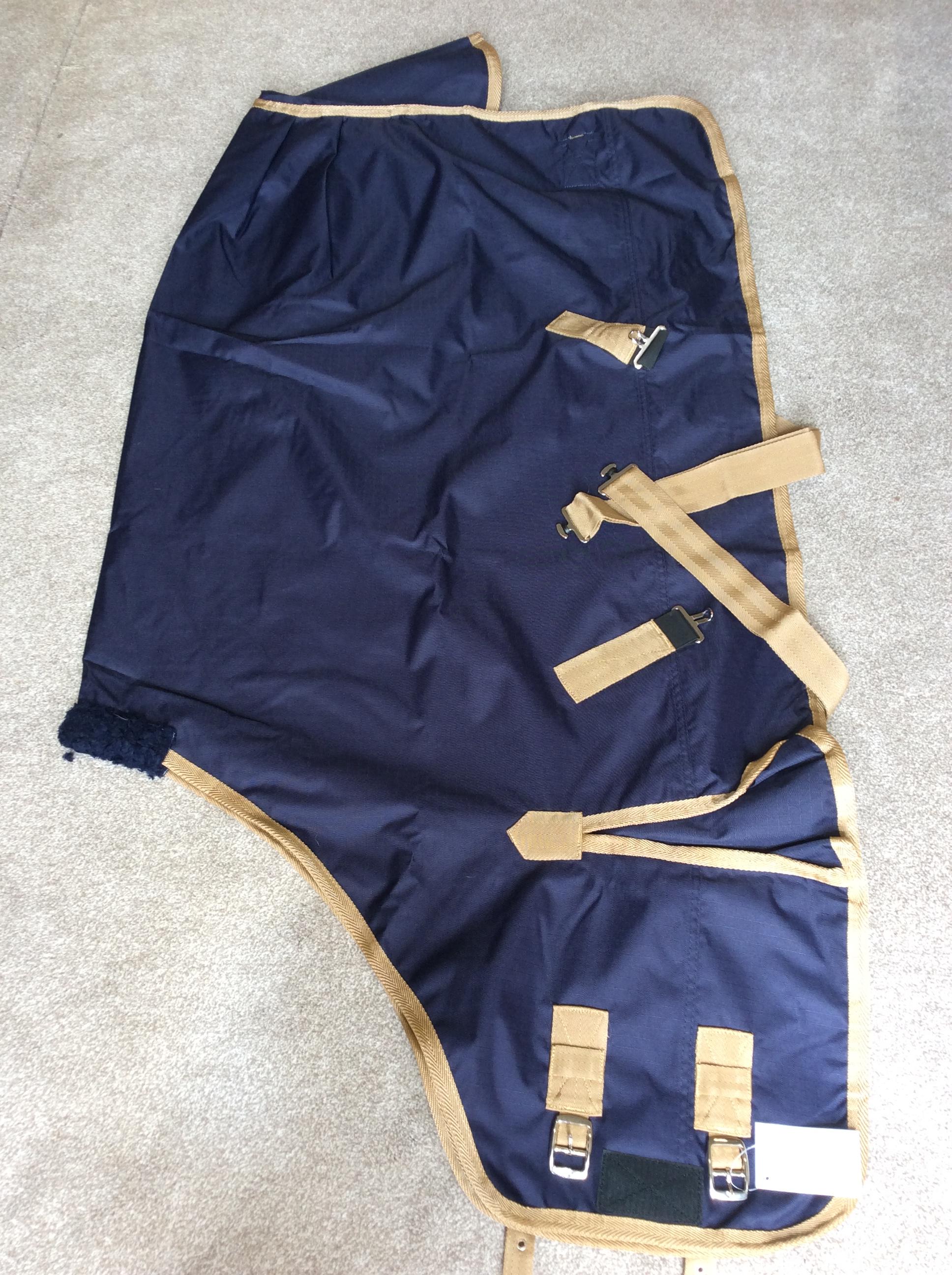 0g LW TURNOUT RUG Navy 4’9”