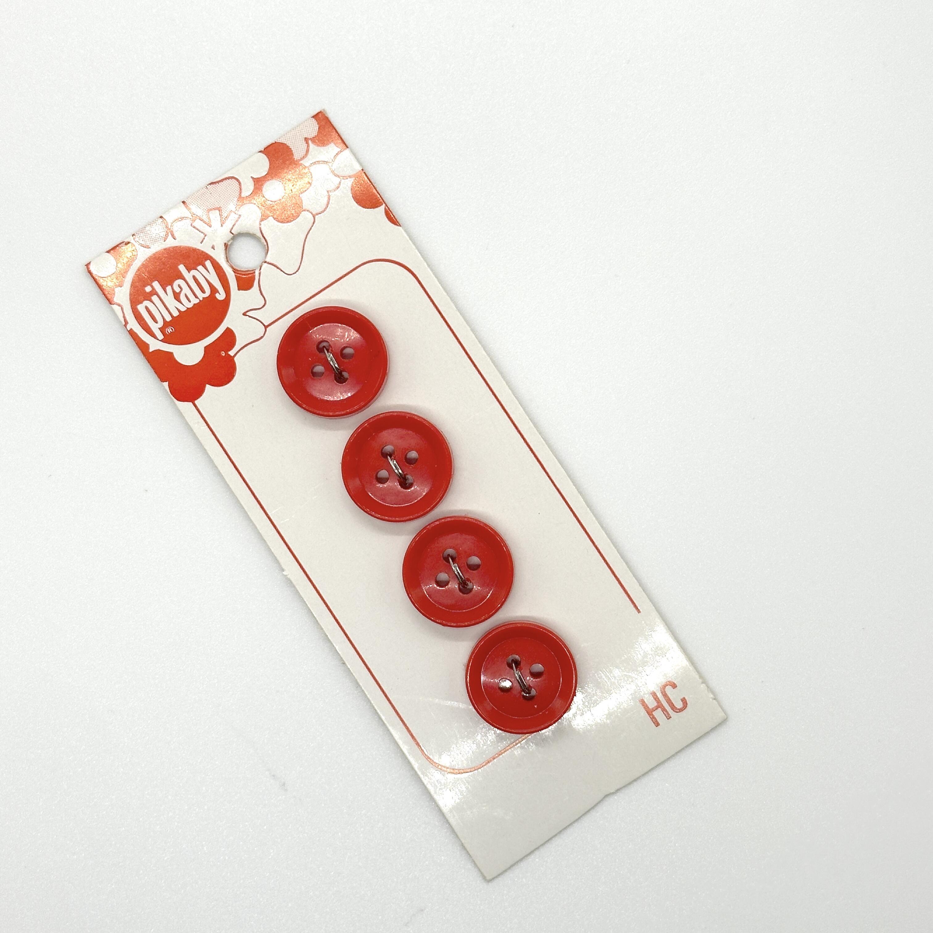 Buttons, Four holed - Plastic - Vintage Pikaby English Buttons