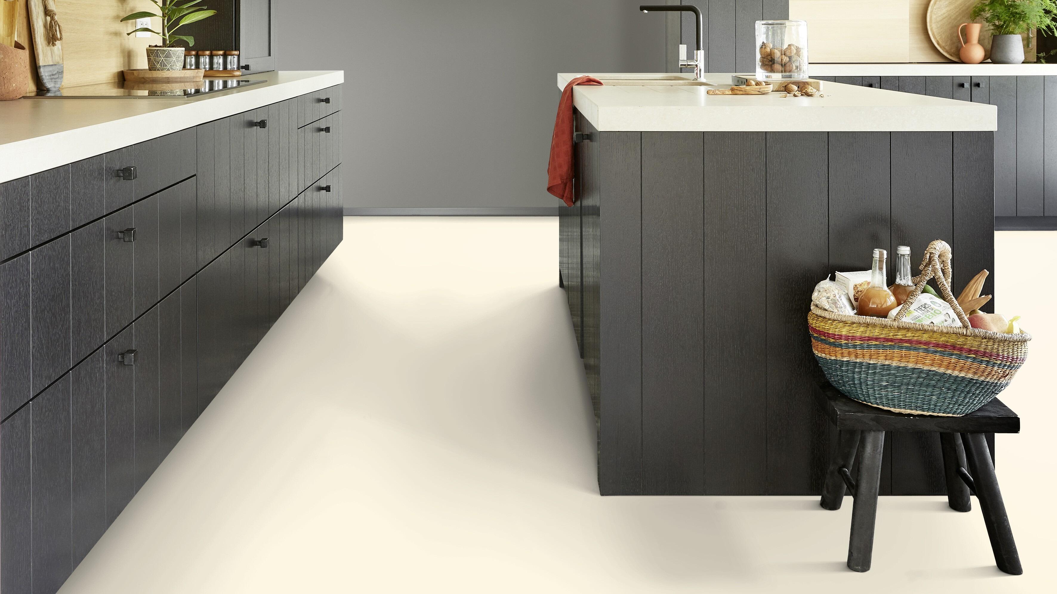 Solo Almost White Plain Matt Vinyl Flooring