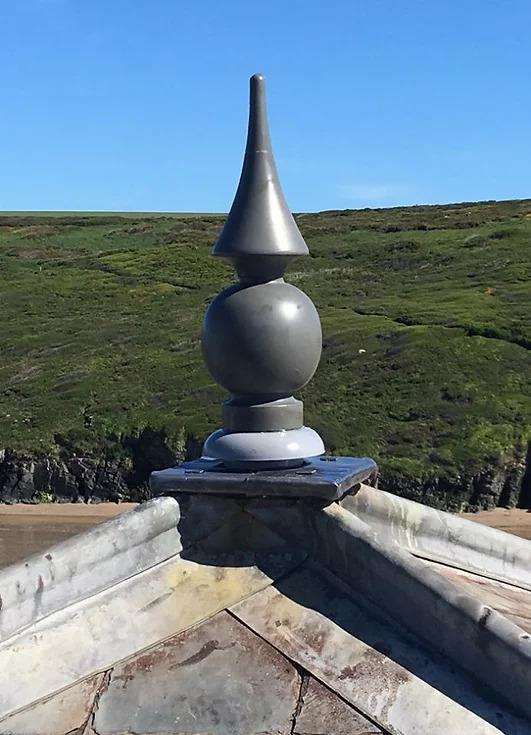 Finials