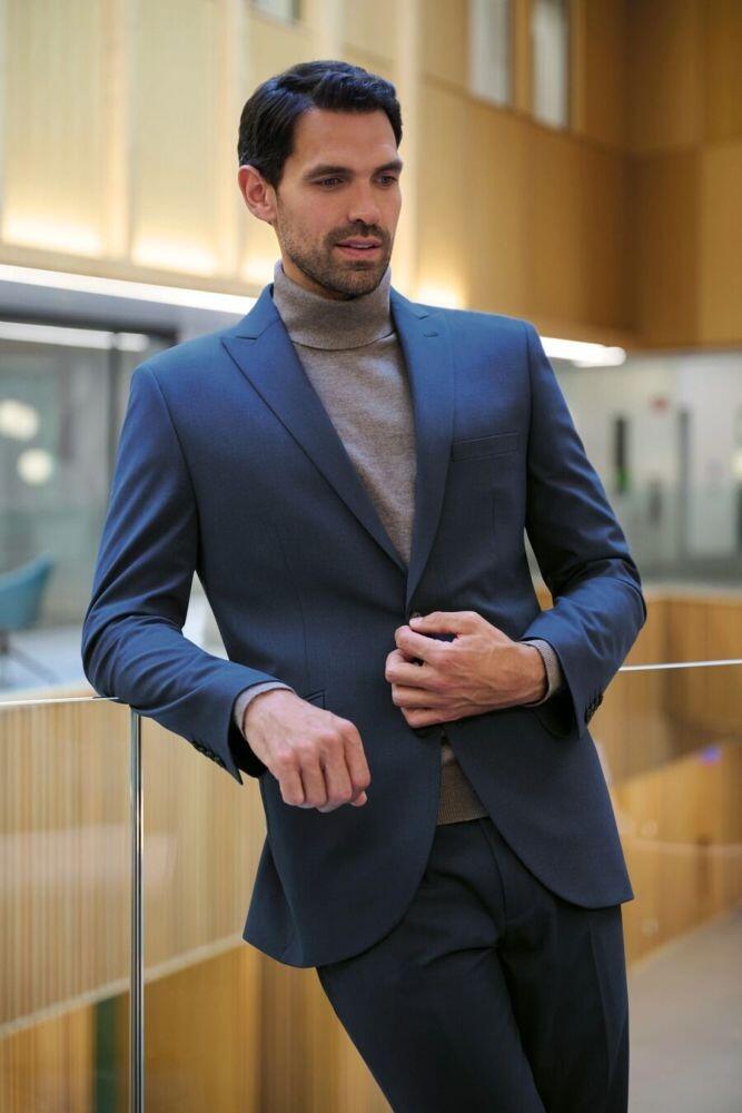 Stylish Men's Corporatewear | The Stitch Factory