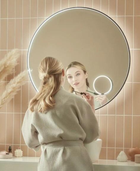 Loop LED Mirror