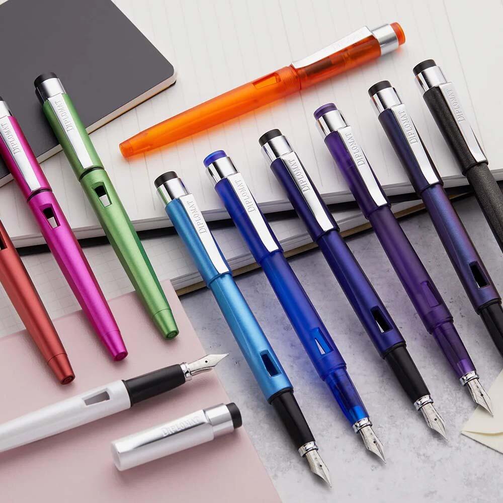 Diplomat Magnum Indigo Blue Fountain Pen - SeriouslyPens.co.uk