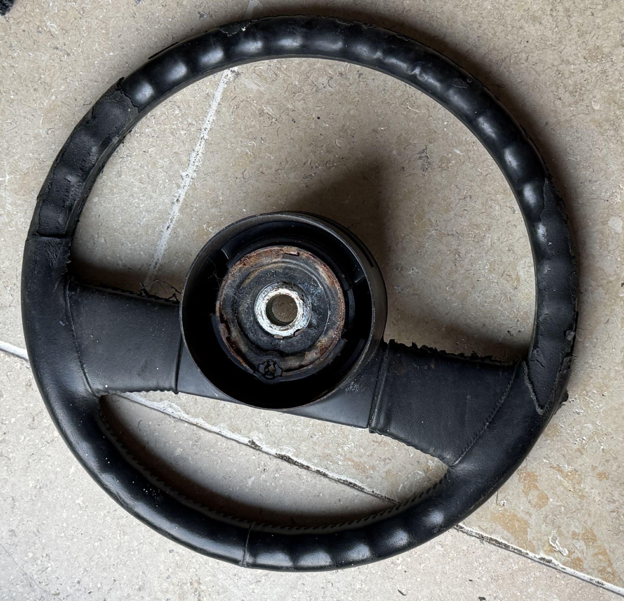 1986-89 GM 17983971 fat Steering wheel Corvette for re-covering