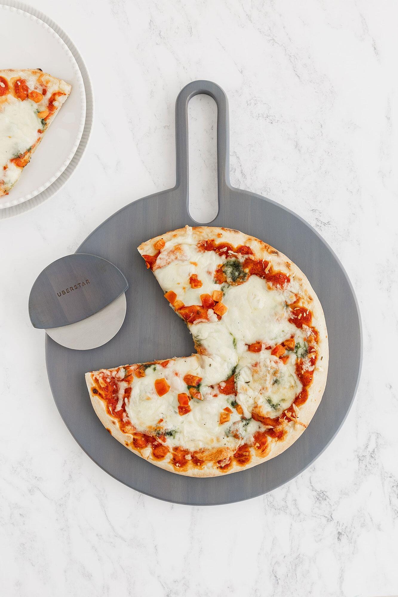 Pizza Board & Cutter Gift Set (Grey) | Shop Home & Kitchen