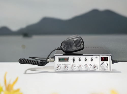 Team MX-8 CB Transceiver available here - radioworld