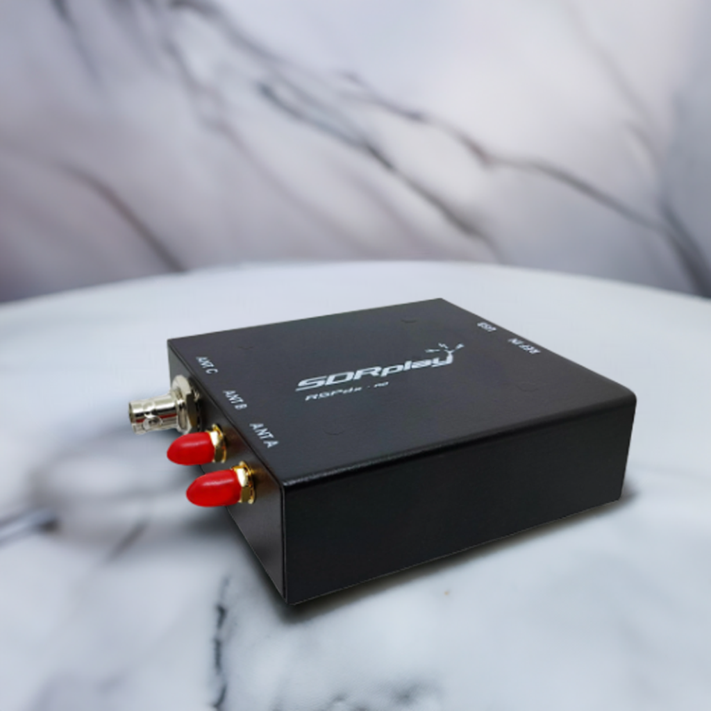 RSPdx-R2 features a multi-antenna port with 14-bit SD capability ...