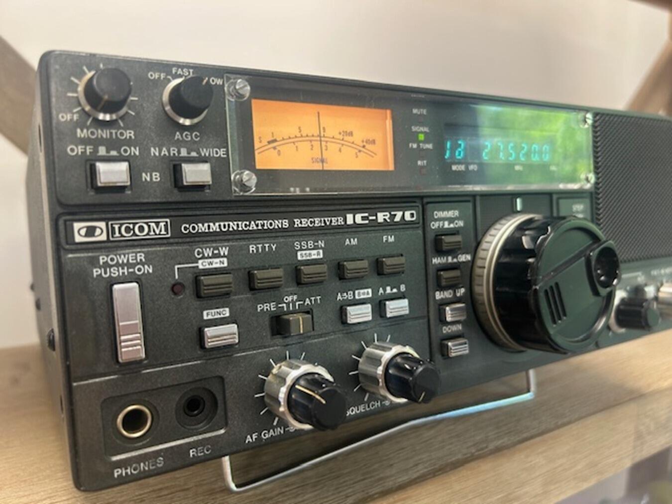Second Hand Icom IC-R70 HF Communications Receiver – Radioworld UK