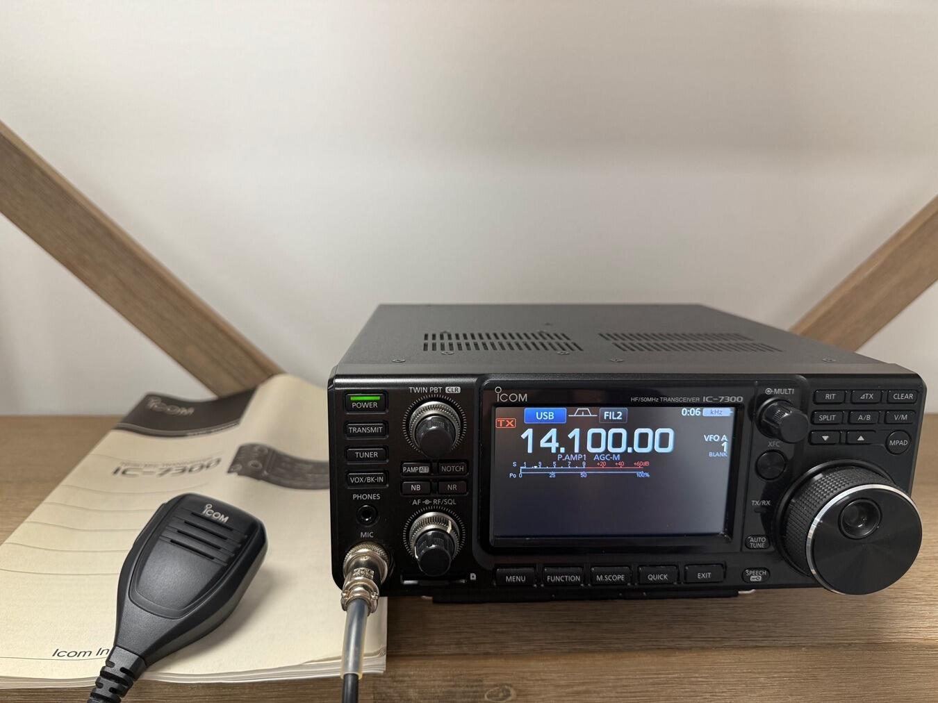 Second Hand Icom IC-7300 HF/50MHz SDR Transceiver – Radioworld UK