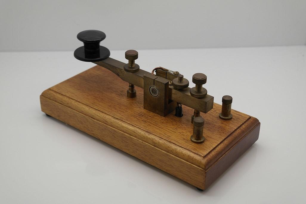 Second Hand Stright Morse Key - radioworld