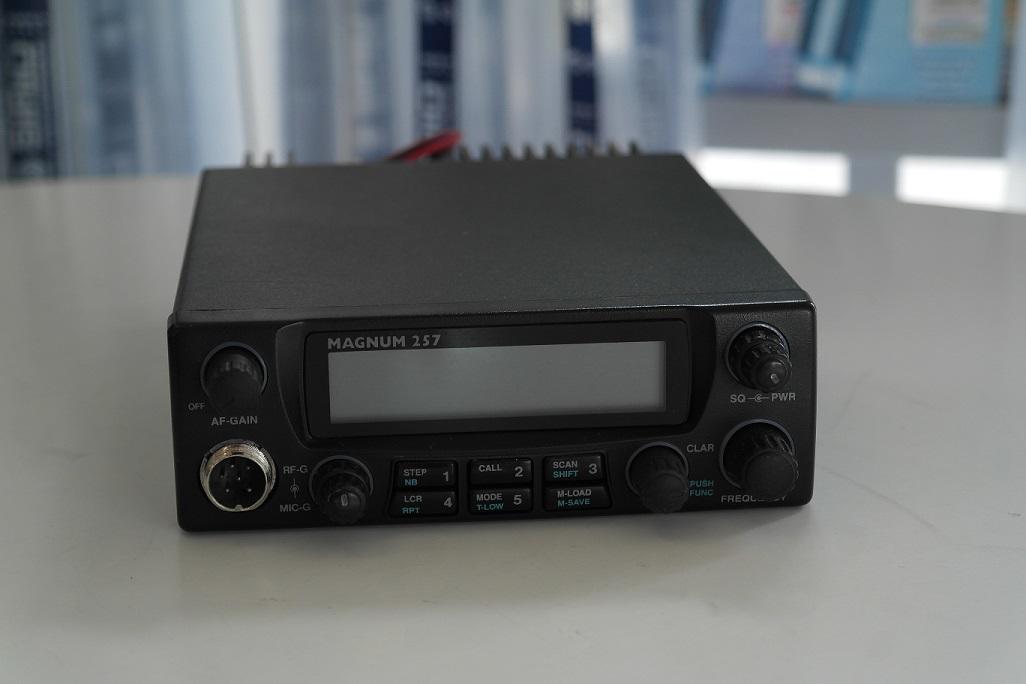 Second Hand Magnum 257 Mobile 10 11 Metre Multimode Radio - RW